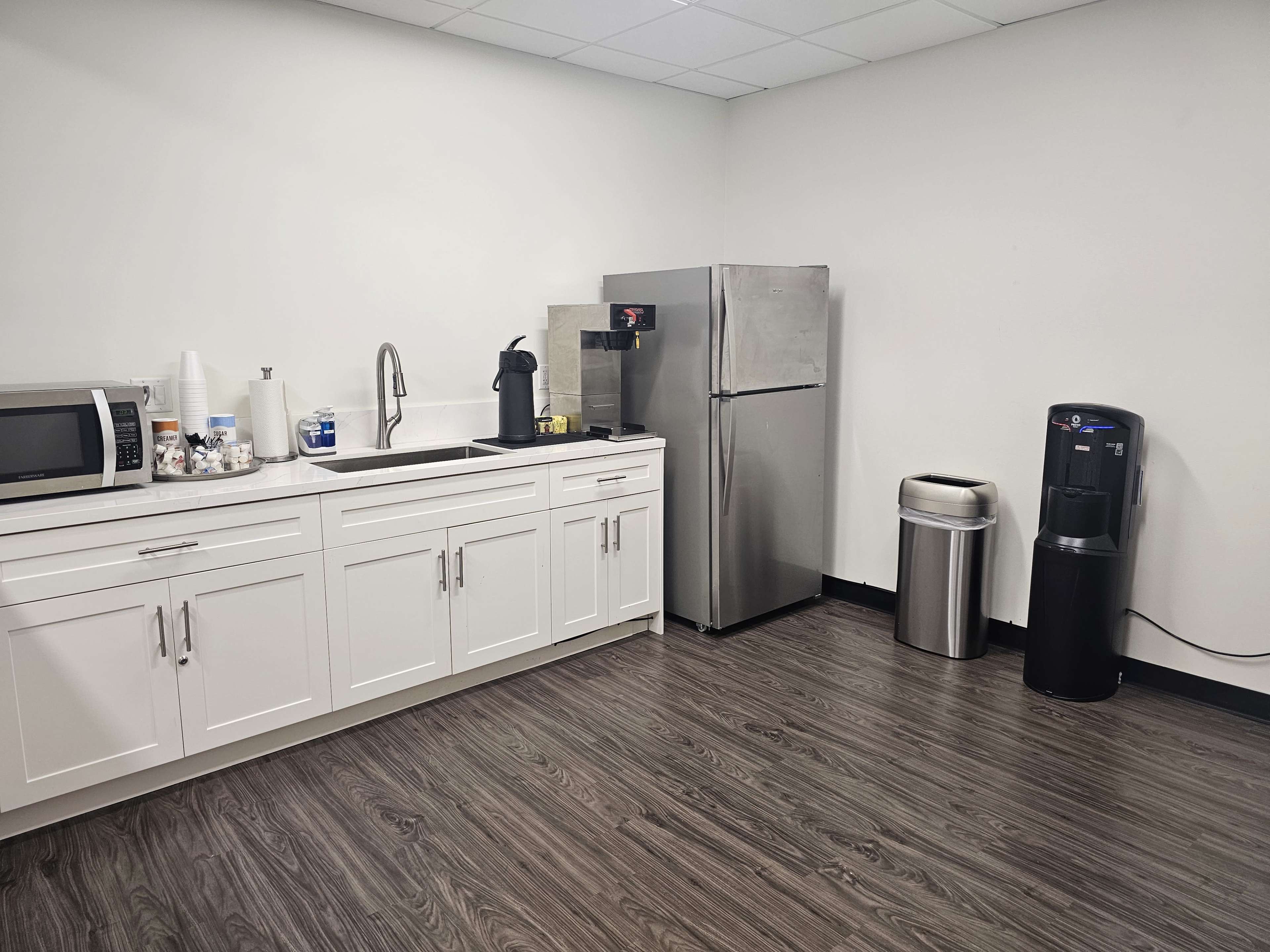 Prime location near Downtown, 6th FL Large Conference Room, Riverside ...