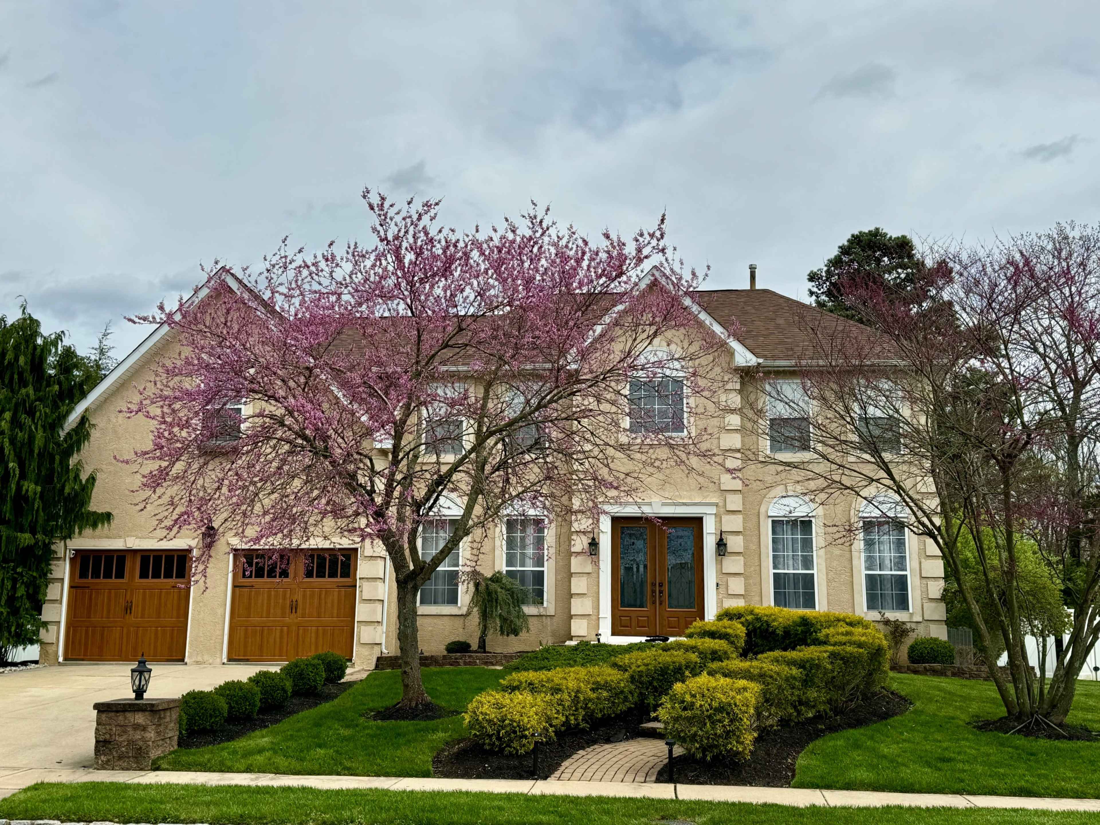 Versatile Luxury Home With Pool, Outdoor Kitchen, And Finished Basement ...