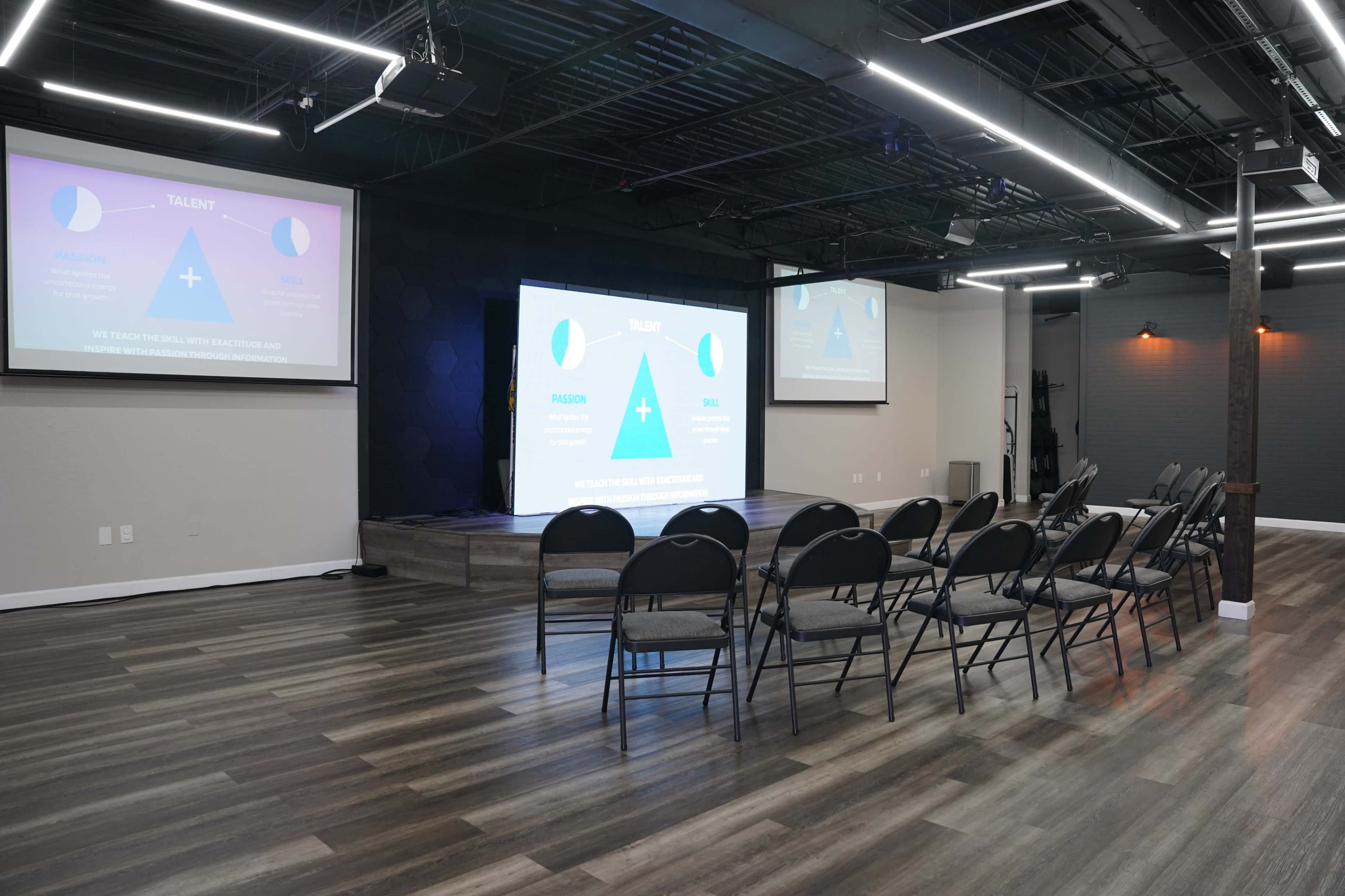 Downtown Event Venue | Meetings: Networking, Corporate, Creative, Orlando, FL | Off-Site | Peerspace