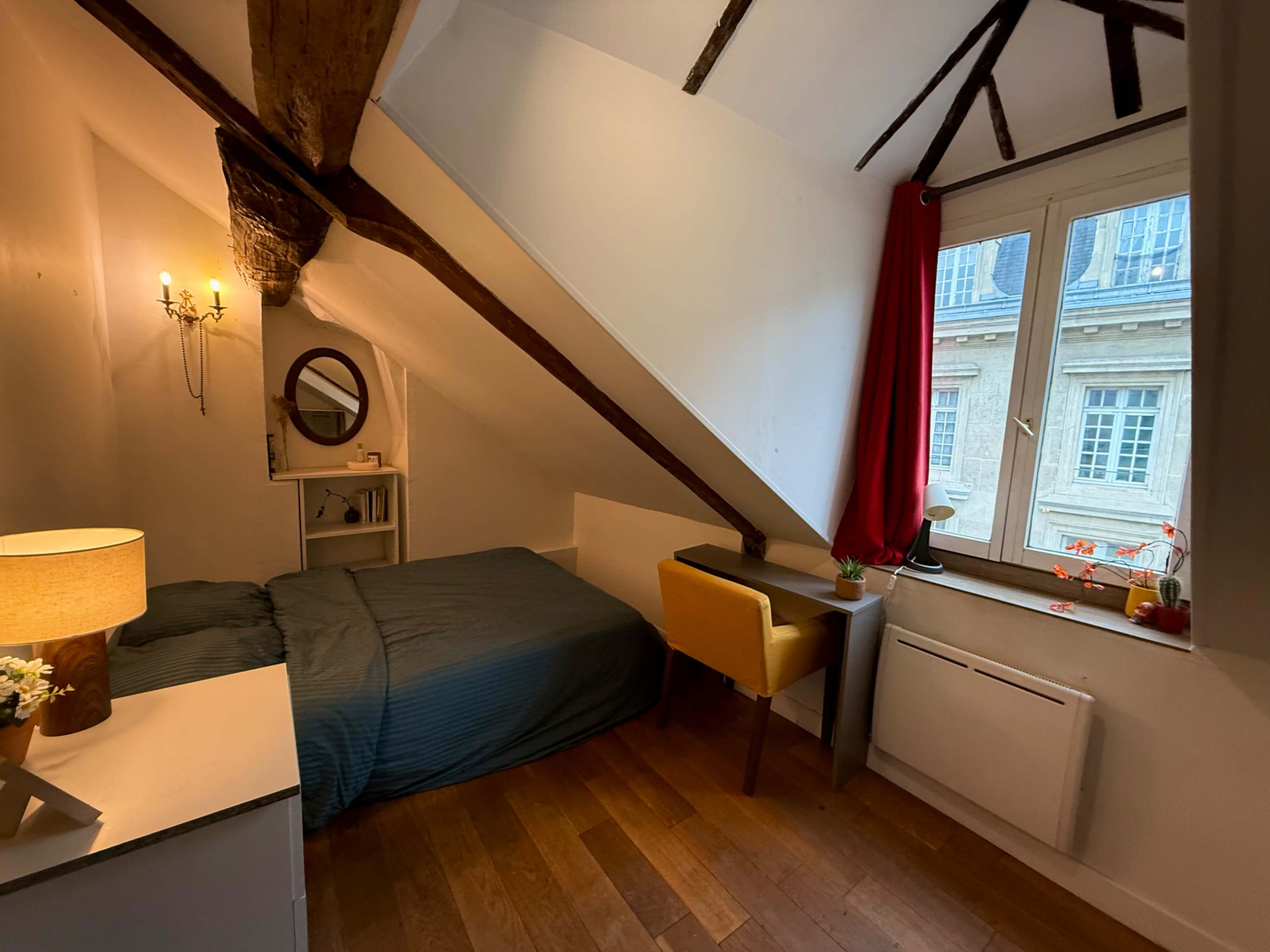 Studio | Cozy Attic Loft with Beams – Central Paris, Paris | Production ...