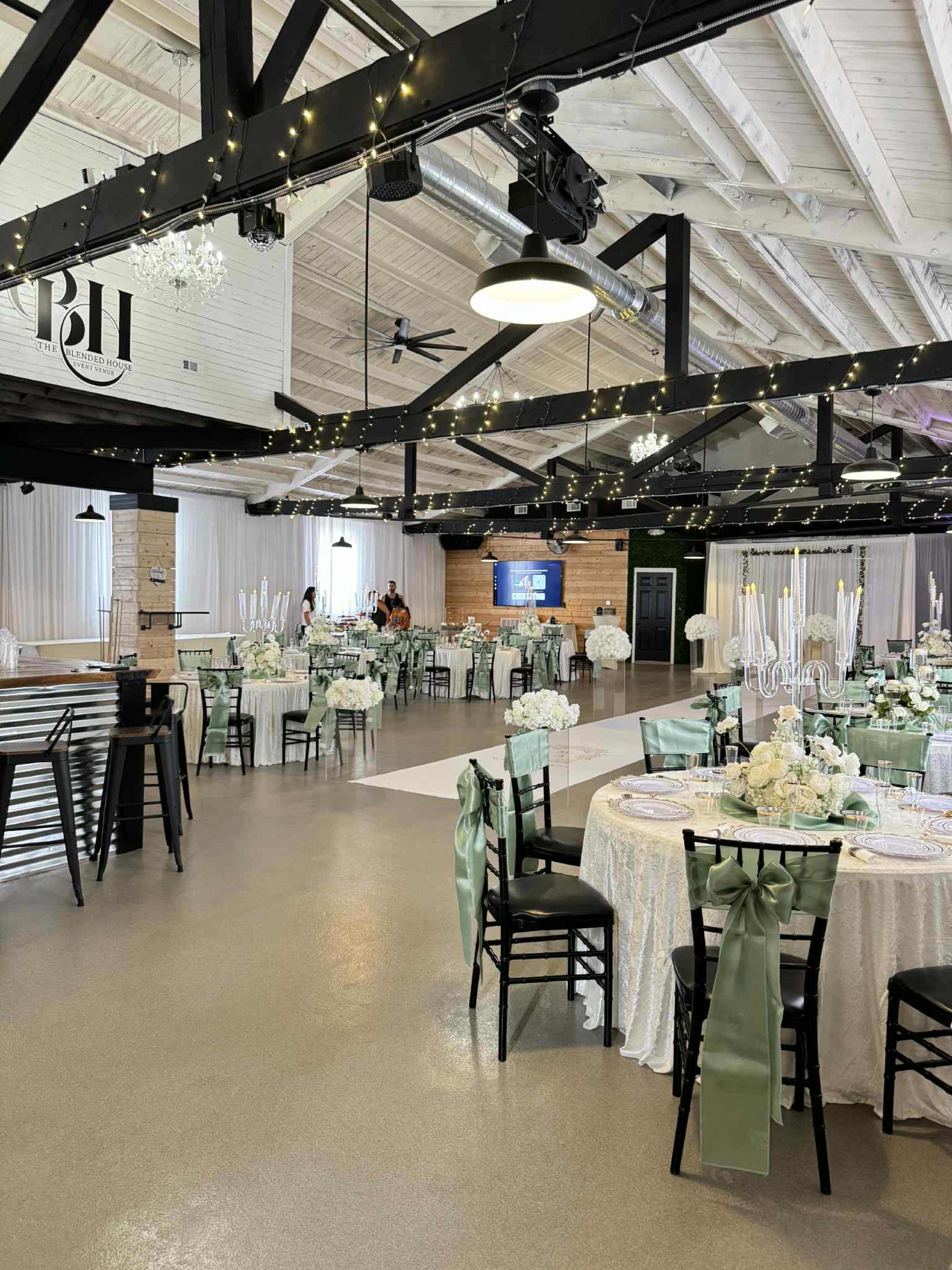 The Blended House | Downtown Open Layout Venue- Industrial Chic, York ...
