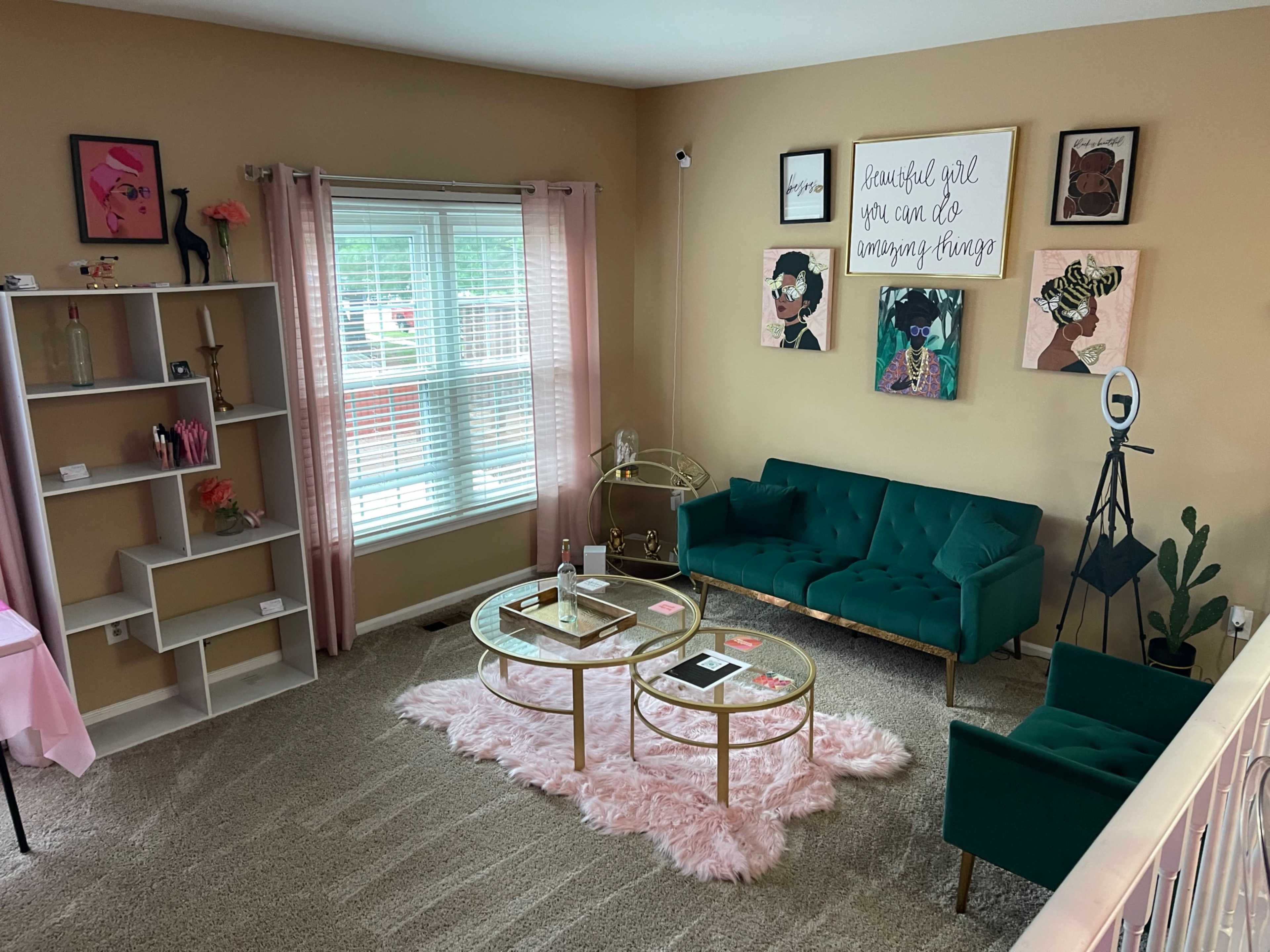 Suburban Chic - Cozy Woodbridge Townhome, Woodbridge, VA | Off-Site ...