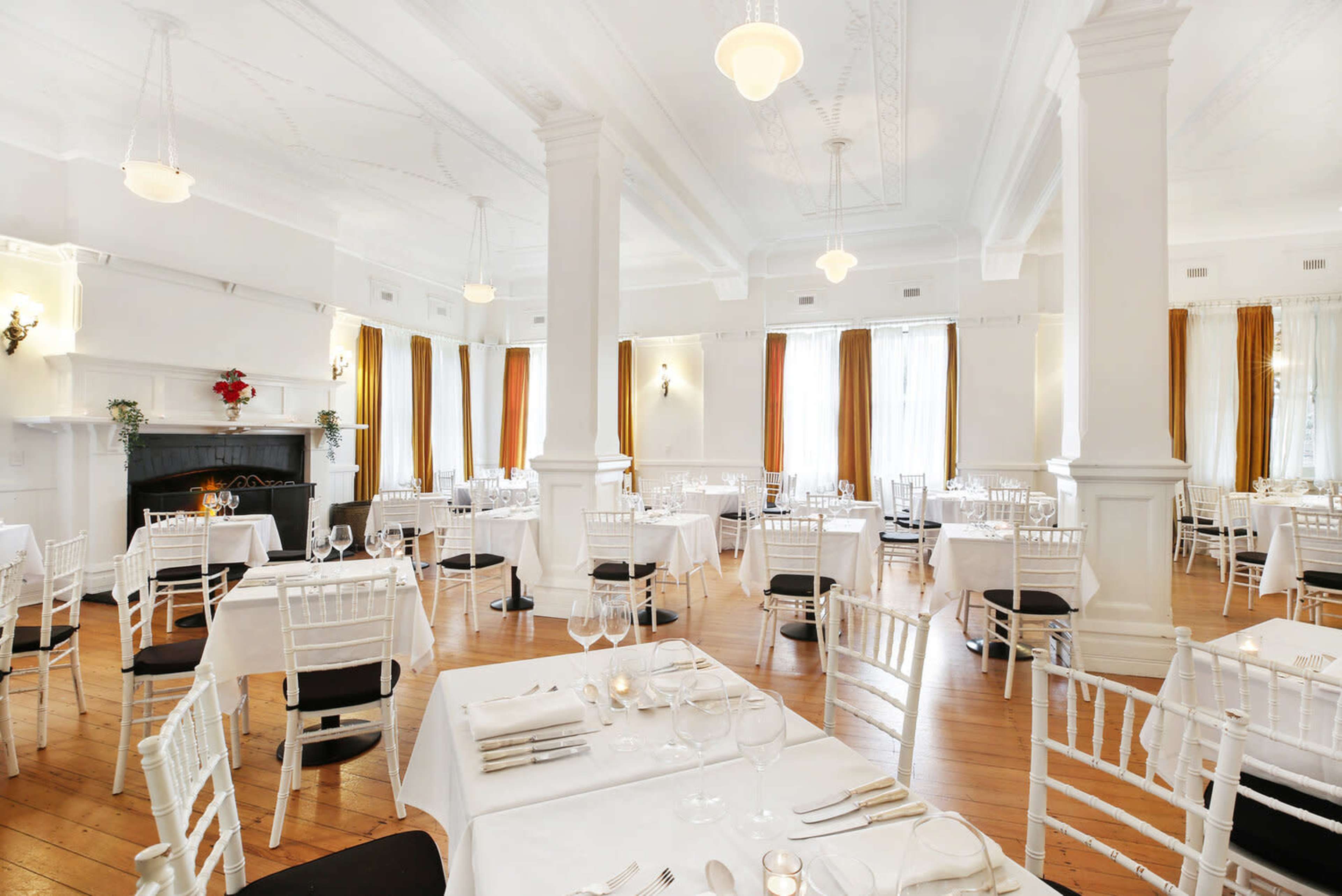 Stunning & Grand Dining Room on a Historic Property, Robertson | Event ...