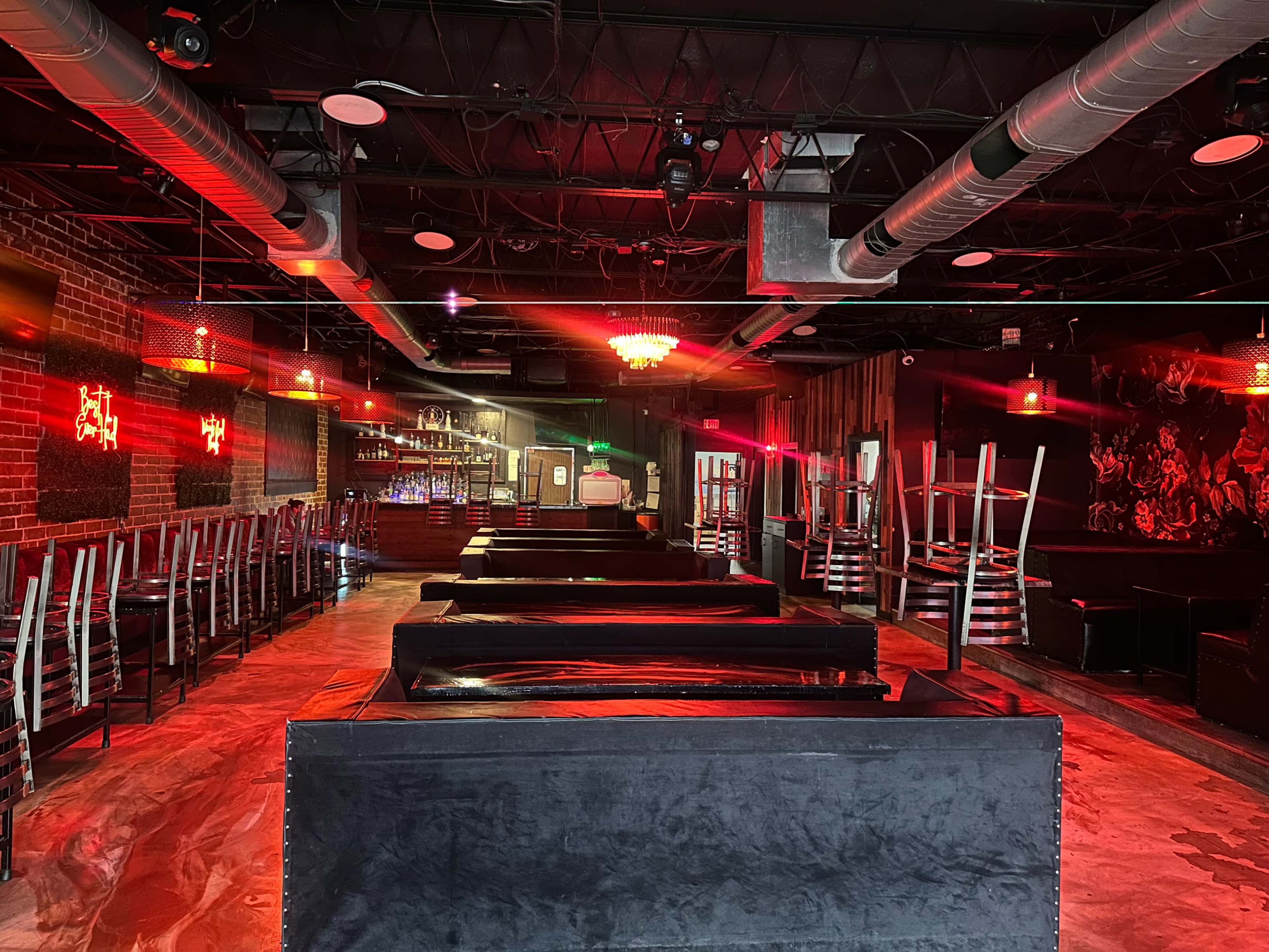 TRUTH MIDTOWN LOUNGE | WEST MIDTOWN DOWNTOWN LOUNGE WITH FLEXIBLE FLOOR ...