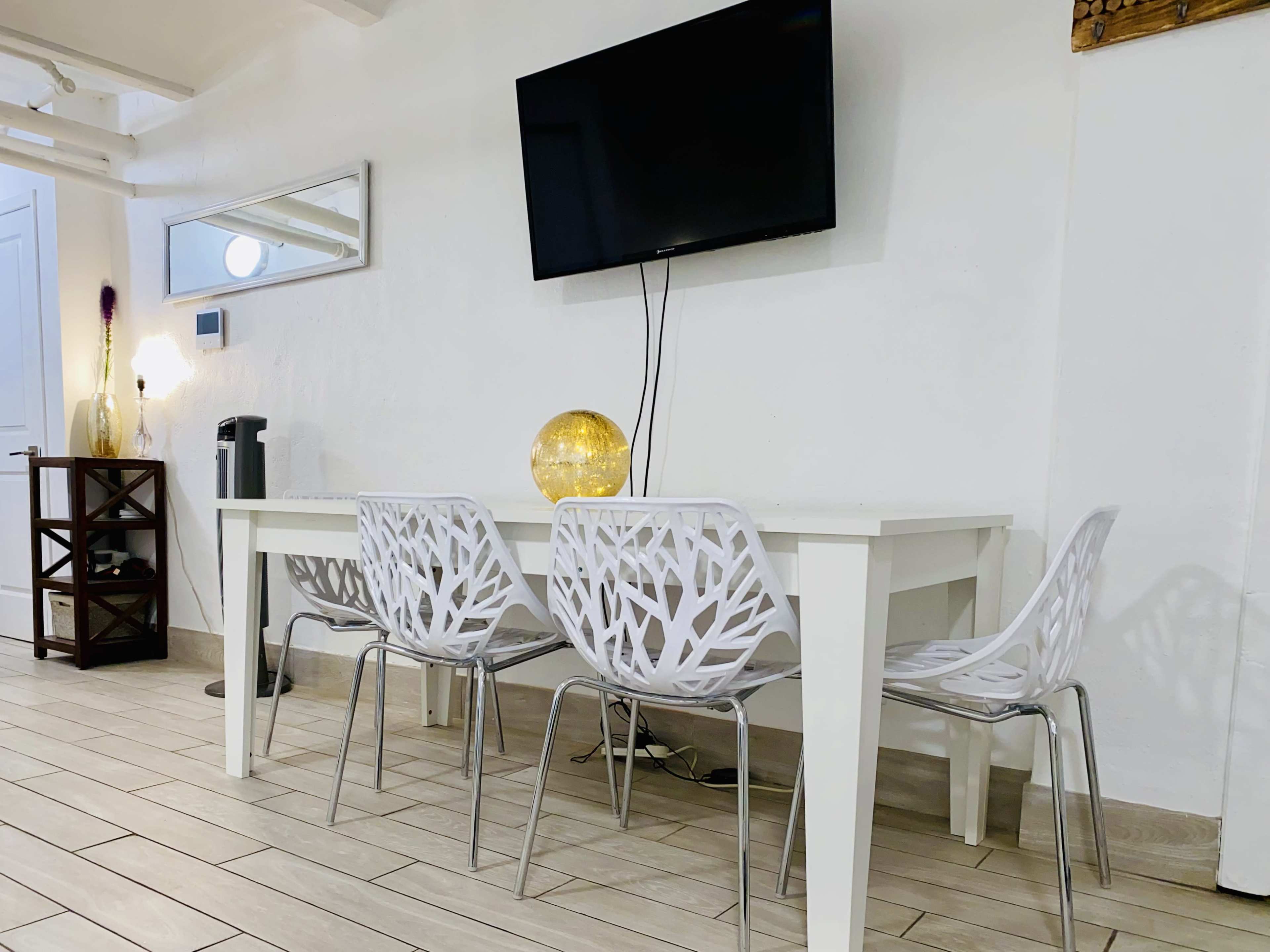 Pop-up West Village Venue w Street Entrance on Leroy & Bleecker, New ...