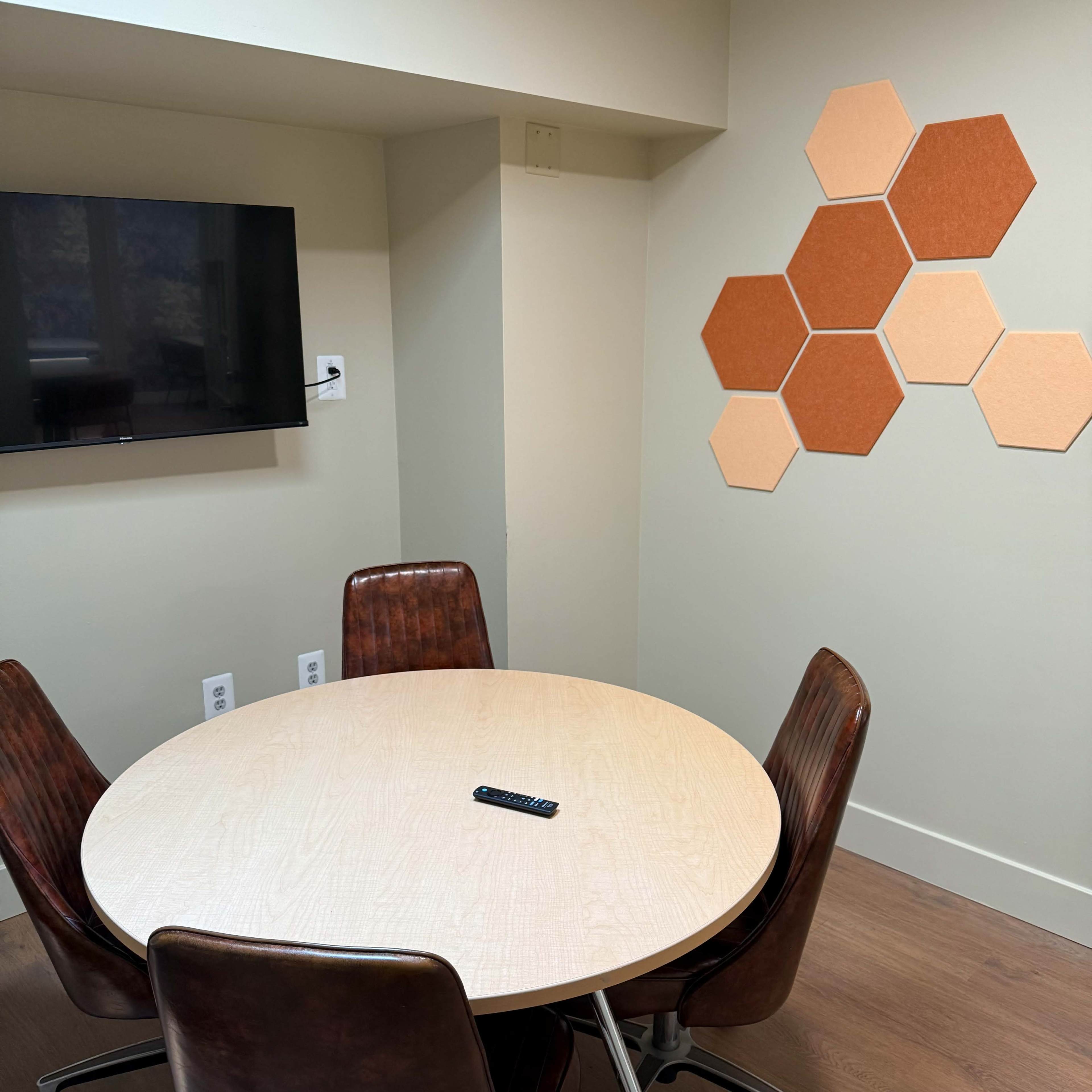 Goldfinch Social Del Ray | Studio Del Ray Huddle Room, Alexandria, VA ...