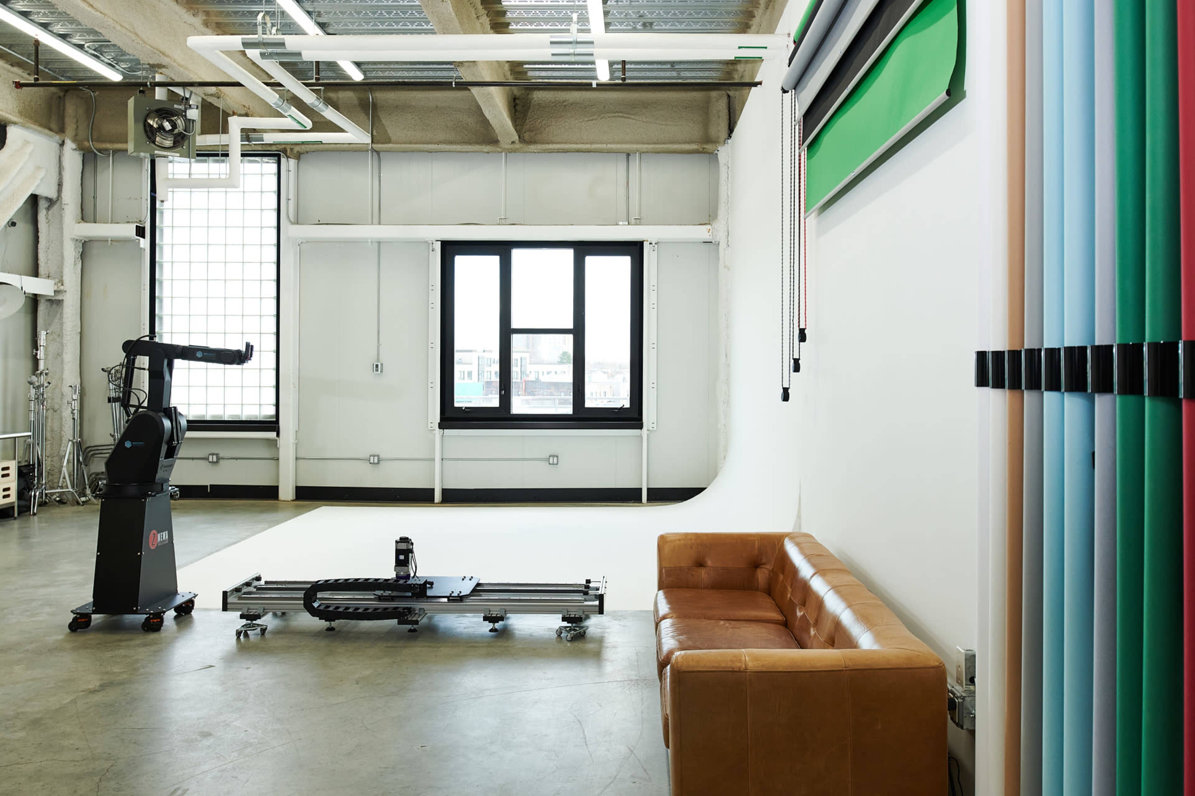 Mocobot Studios | Daylight Photo & Video Studio | 16ft Ceilings with ...