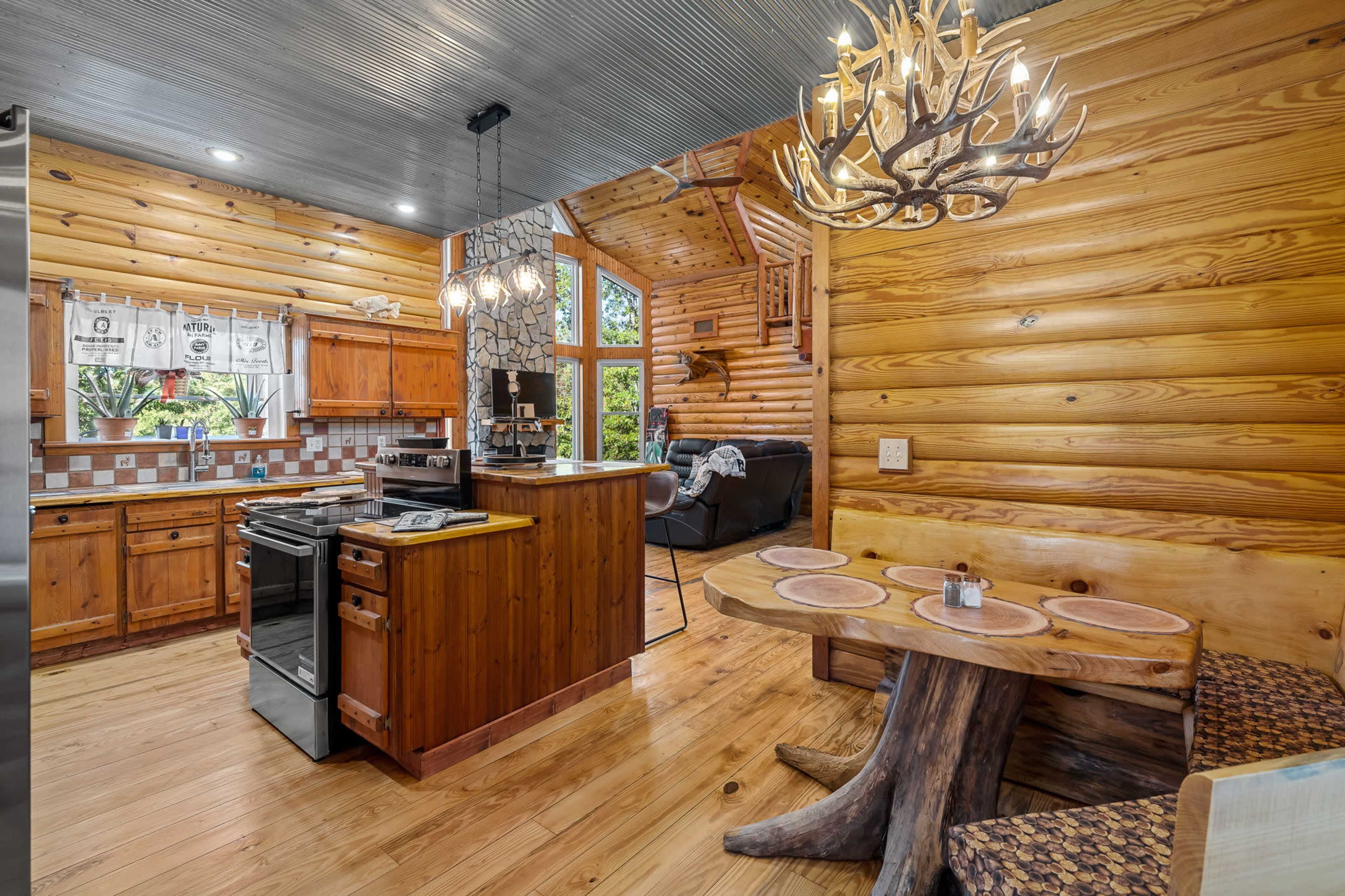 Remote Charming Cabin with Private Lake, Union / Franklin, MO ...