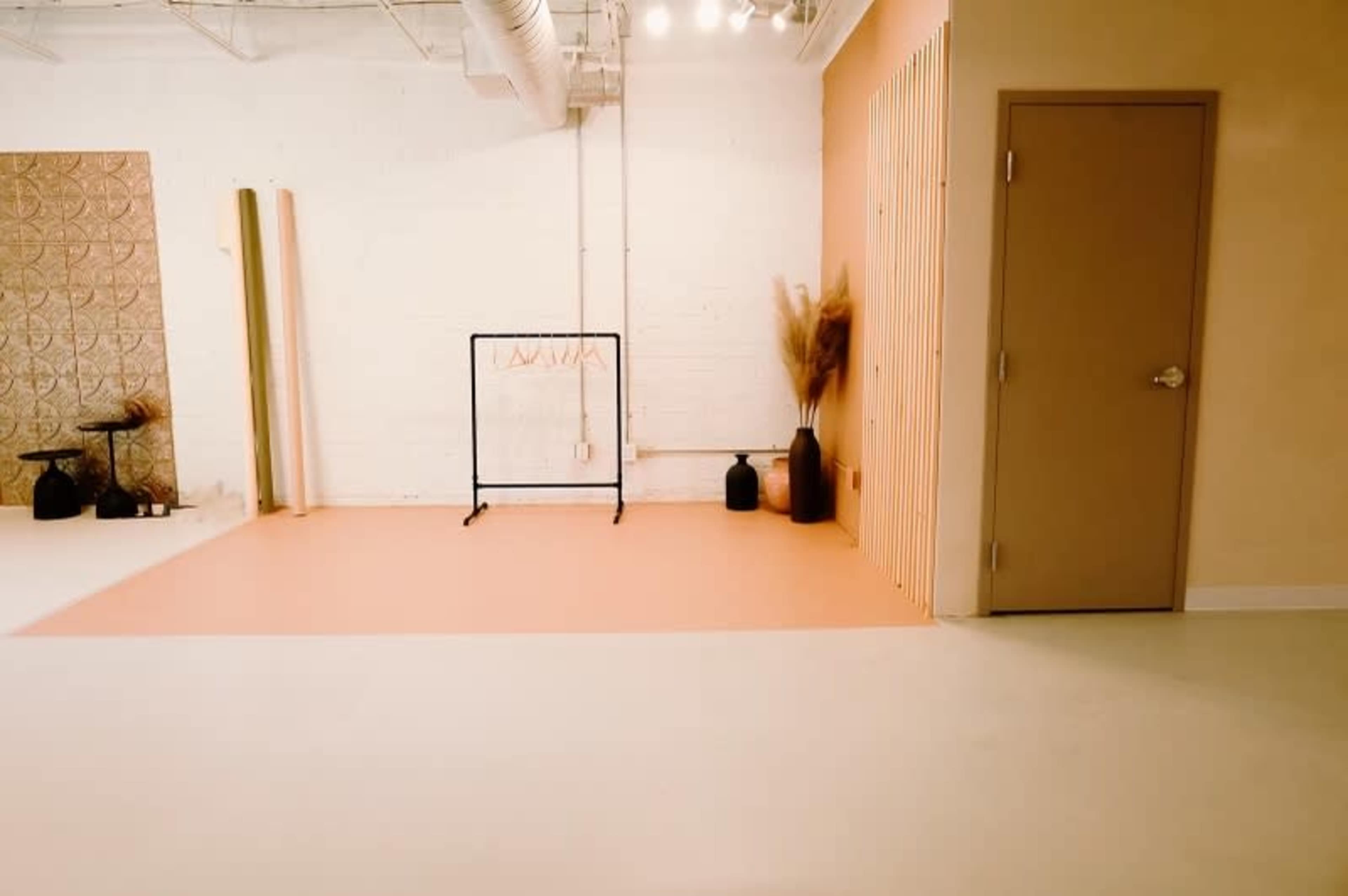 Boho Chic Set, atlanta, GA | Production | Peerspace