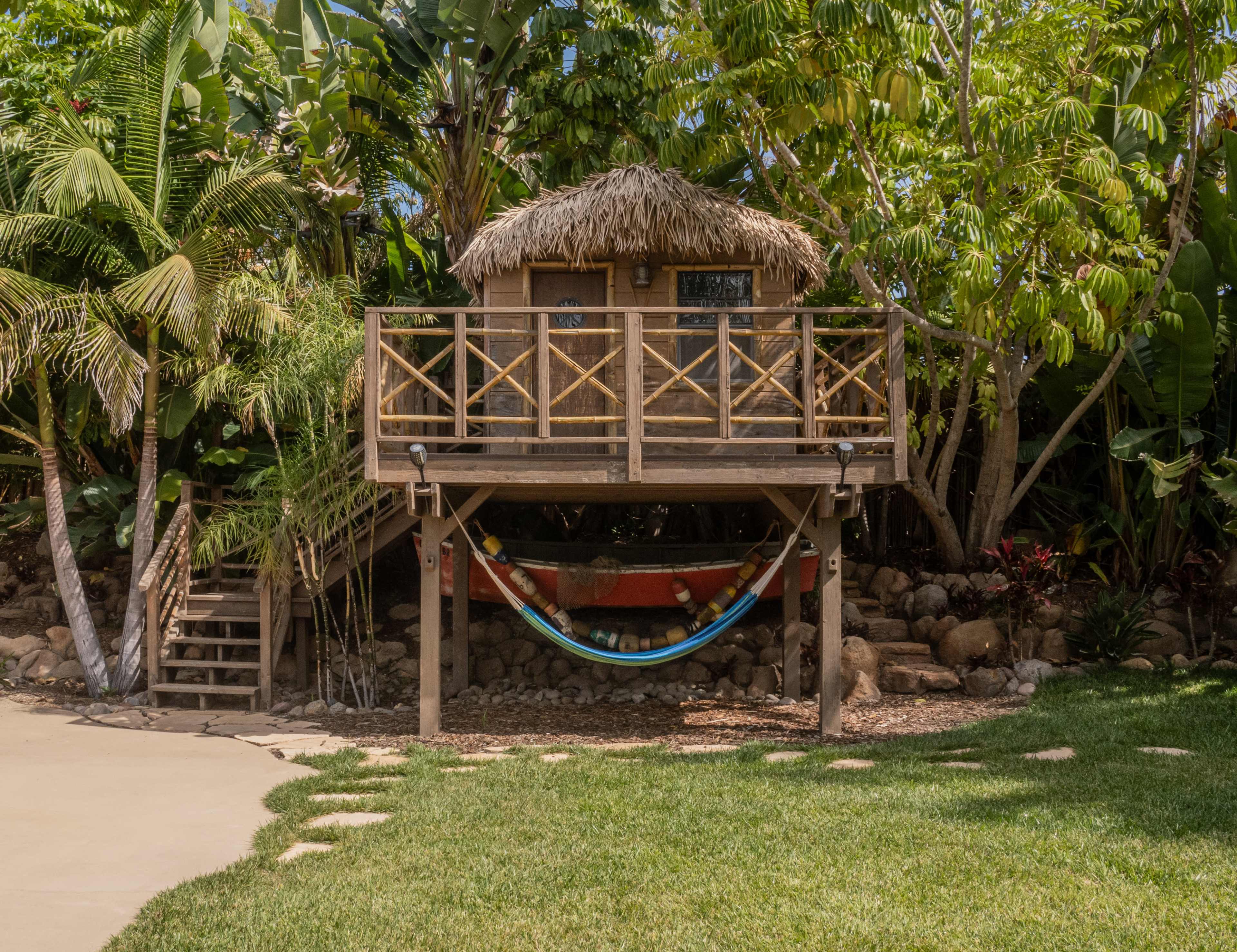 Tropic Shots | Lush Tropical Theme including Lagoon Pool w/ Waterfalls ...