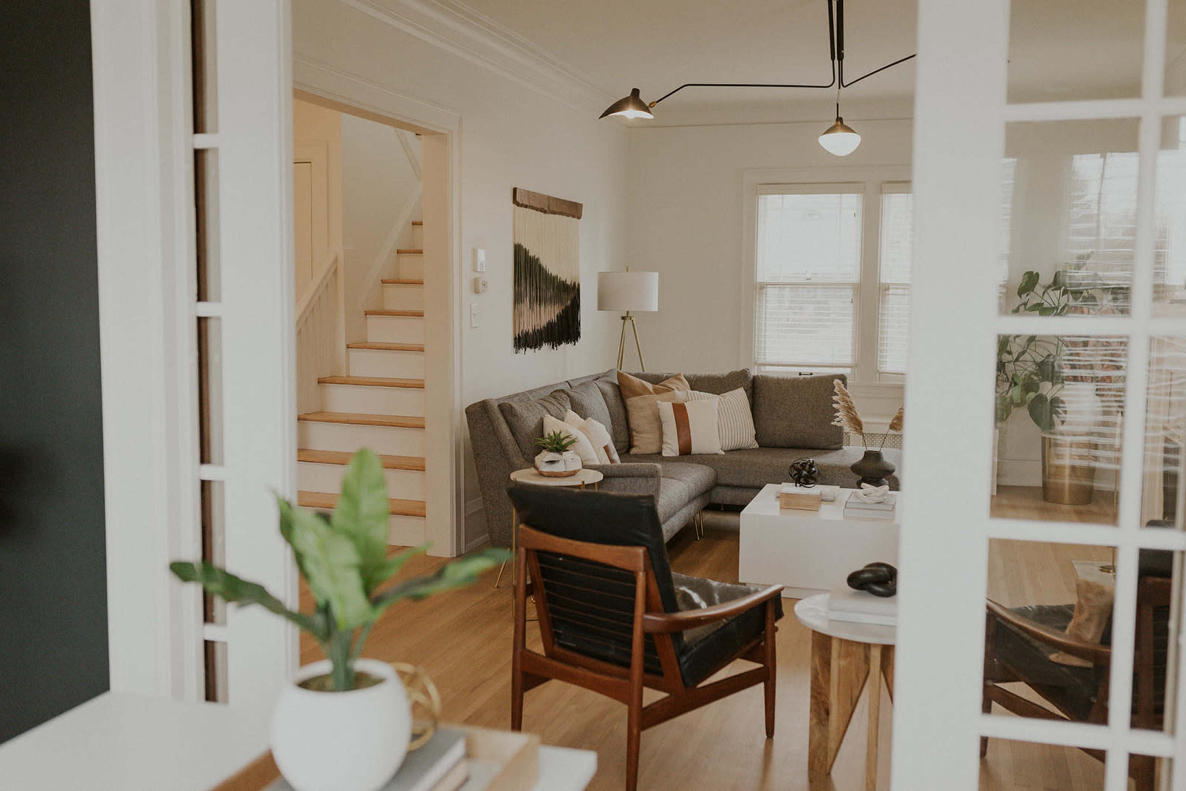 Urban Tangletown 2-Story Home, Minneapolis, MN | Production | Peerspace