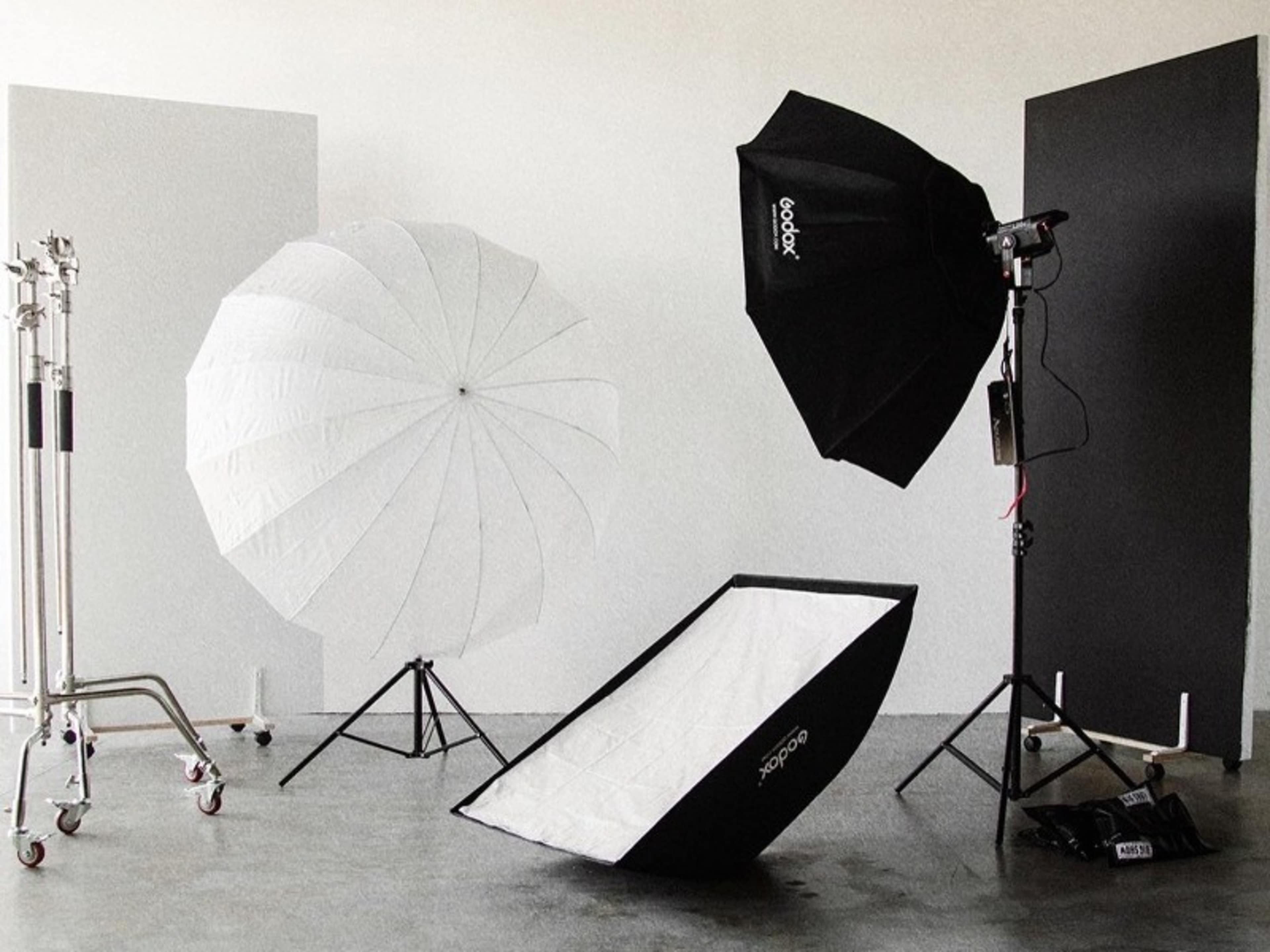 Good Day Studio, a beautiful studio space perfect for photography and ...
