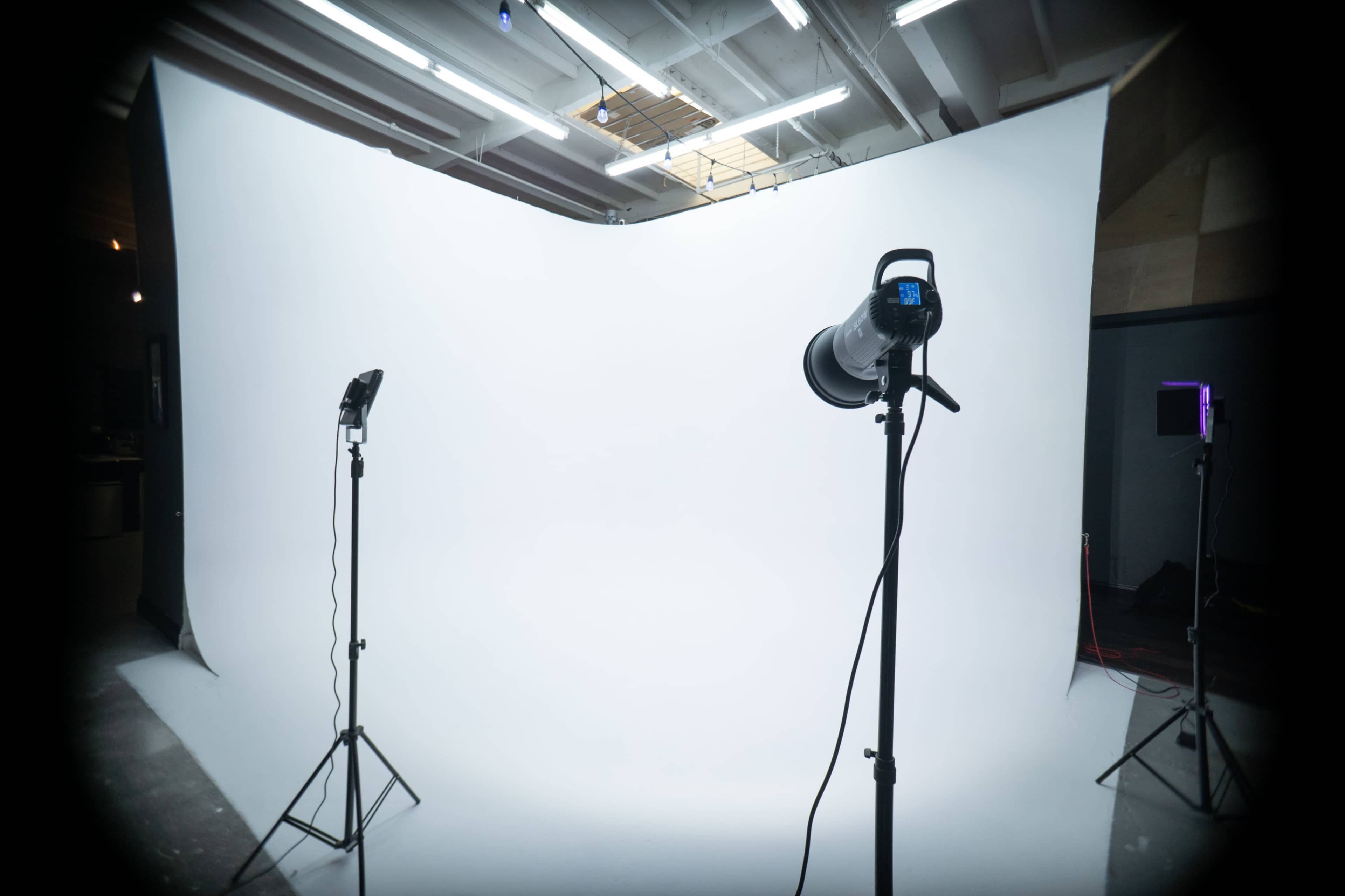 Beautiful Cyc Wall Studio for Filming, Photo Shoots, Podcasts, Music ...