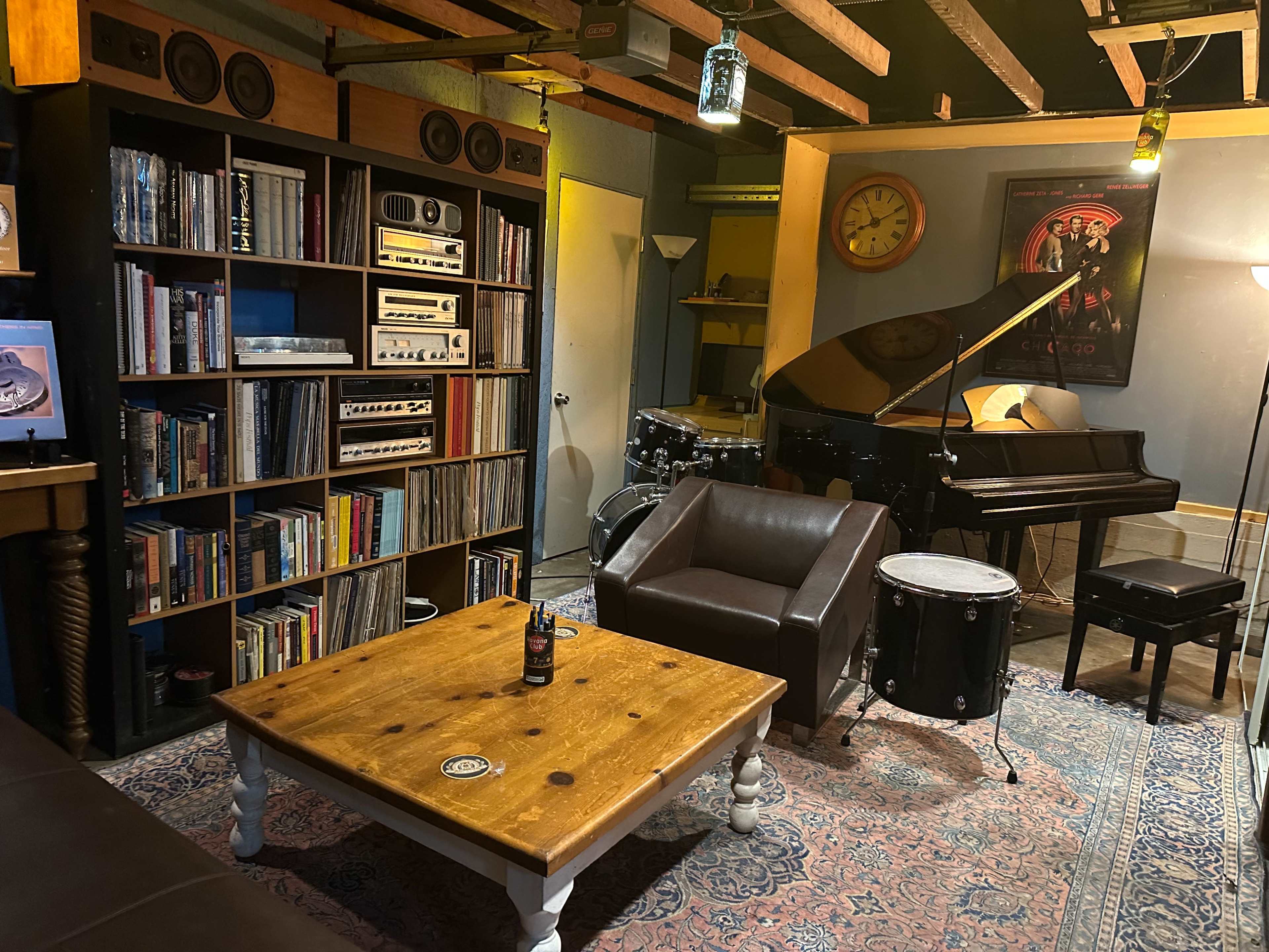 Blue Wave studio #1, Signal Hill, CA | Production | Peerspace