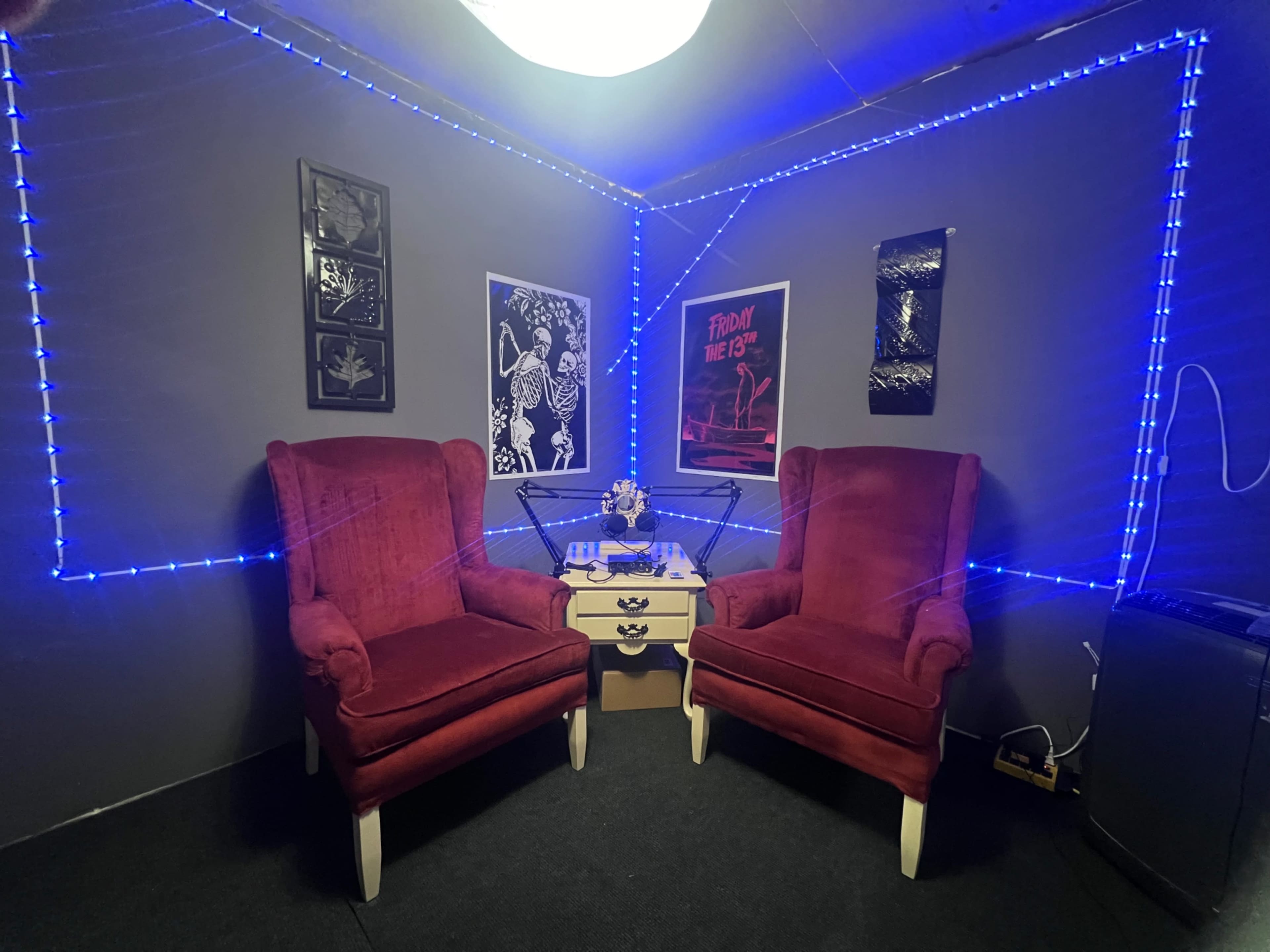 Drive- in Blue-screen Film Studio, Baltimore, MD | Production | Peerspace