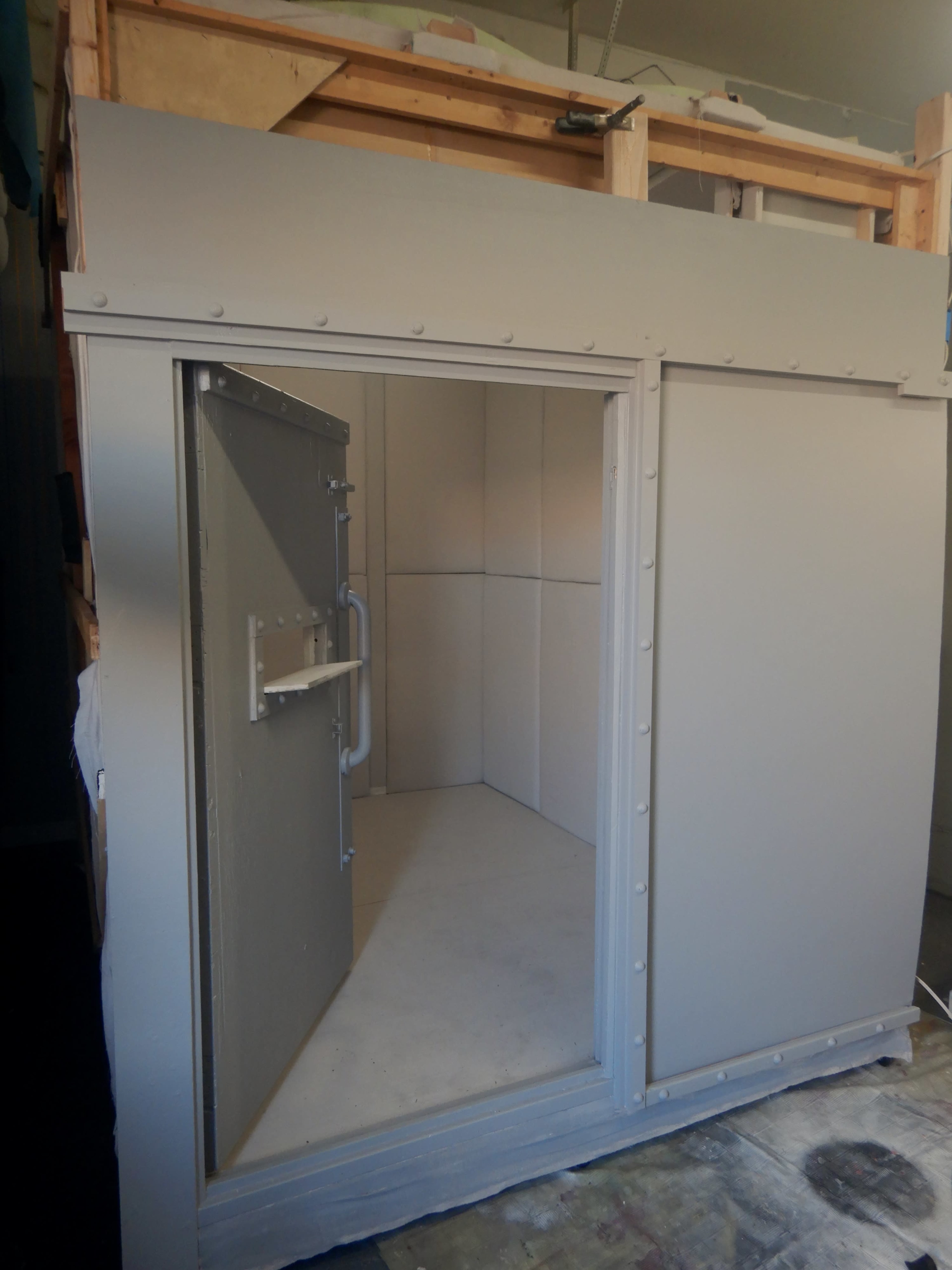 Asylum / Padded Cell Standing set - mini studio, VAN NUYS, CA ...