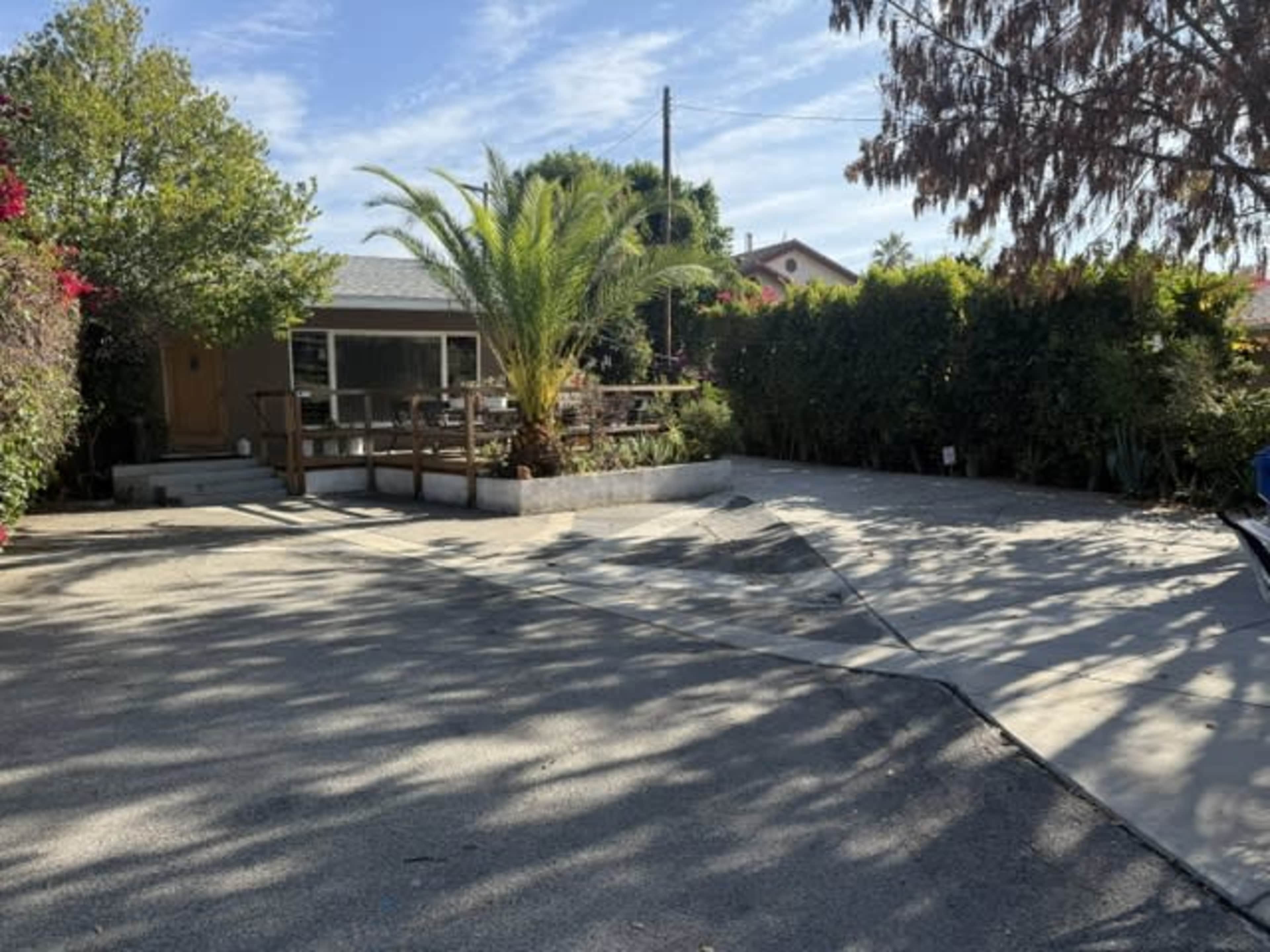 Versatile Outdoor Courtyard, los angeles, CA | Event | Peerspace