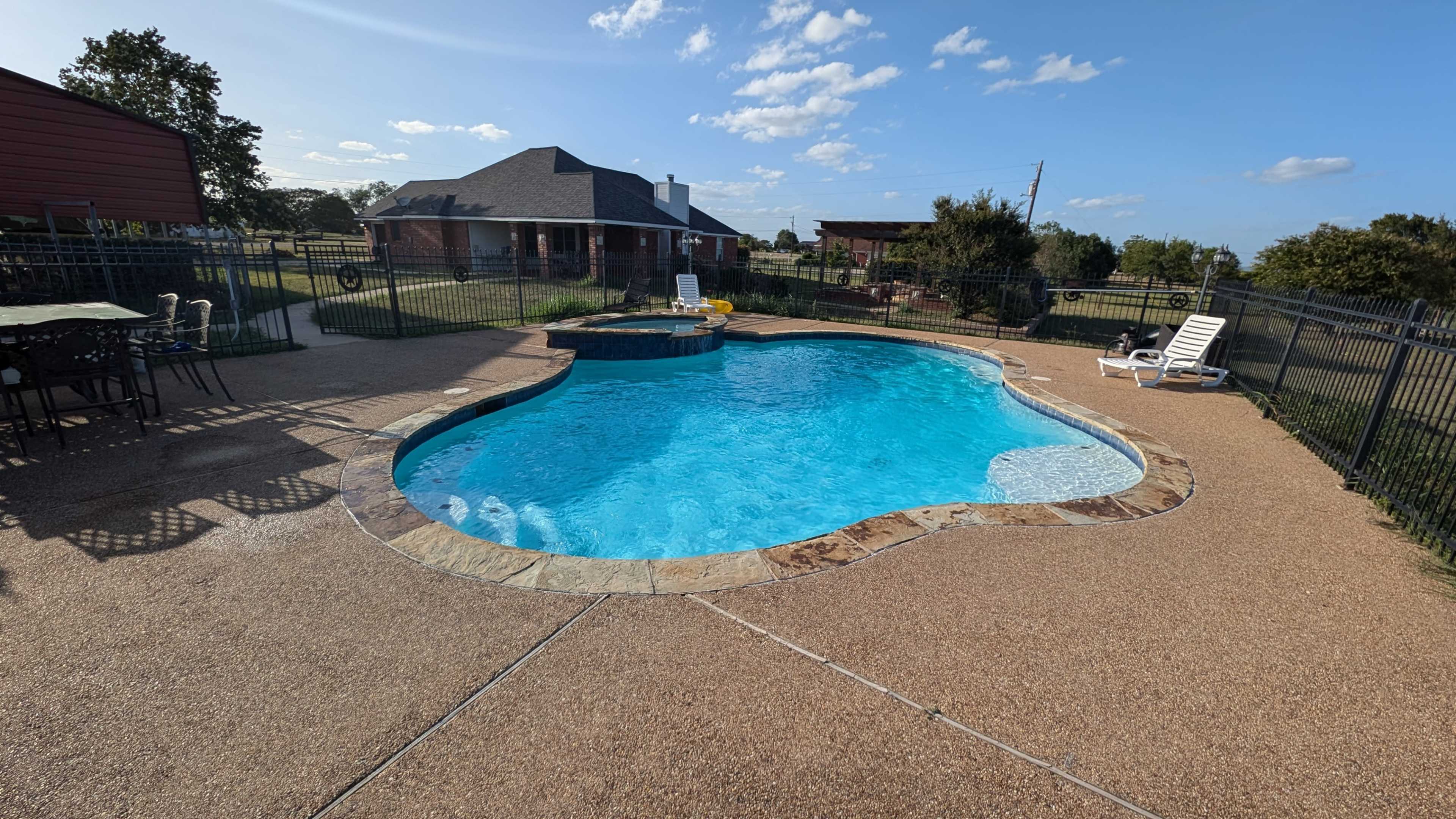 Lonestar Suburban backyard with pool, Copperas Cove, TX | Event | Peerspace