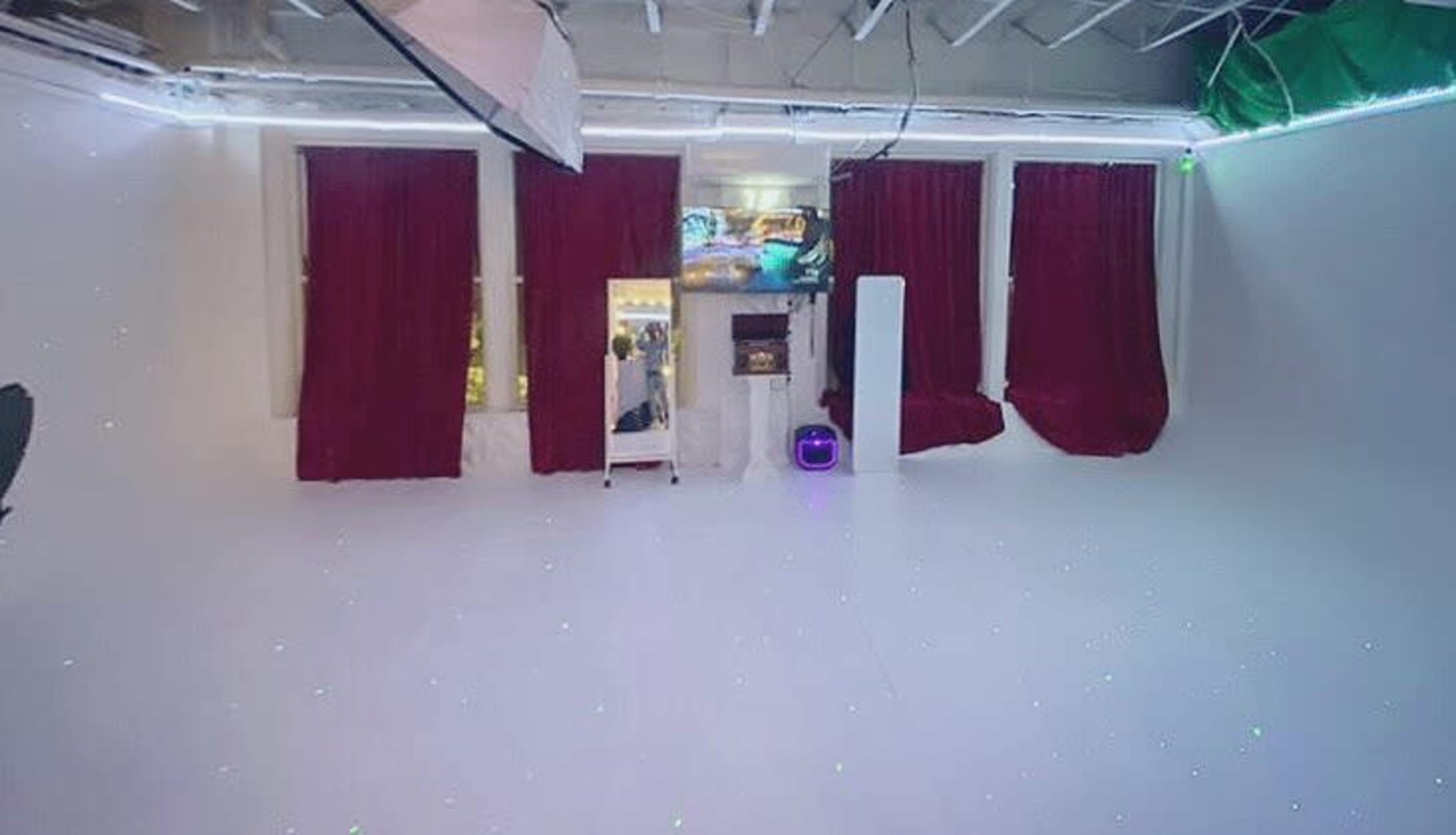 DOWNTOWN ATL'S HIDDEN GEM PORTRAIT STUDIO, atlanta, GA | Production ...