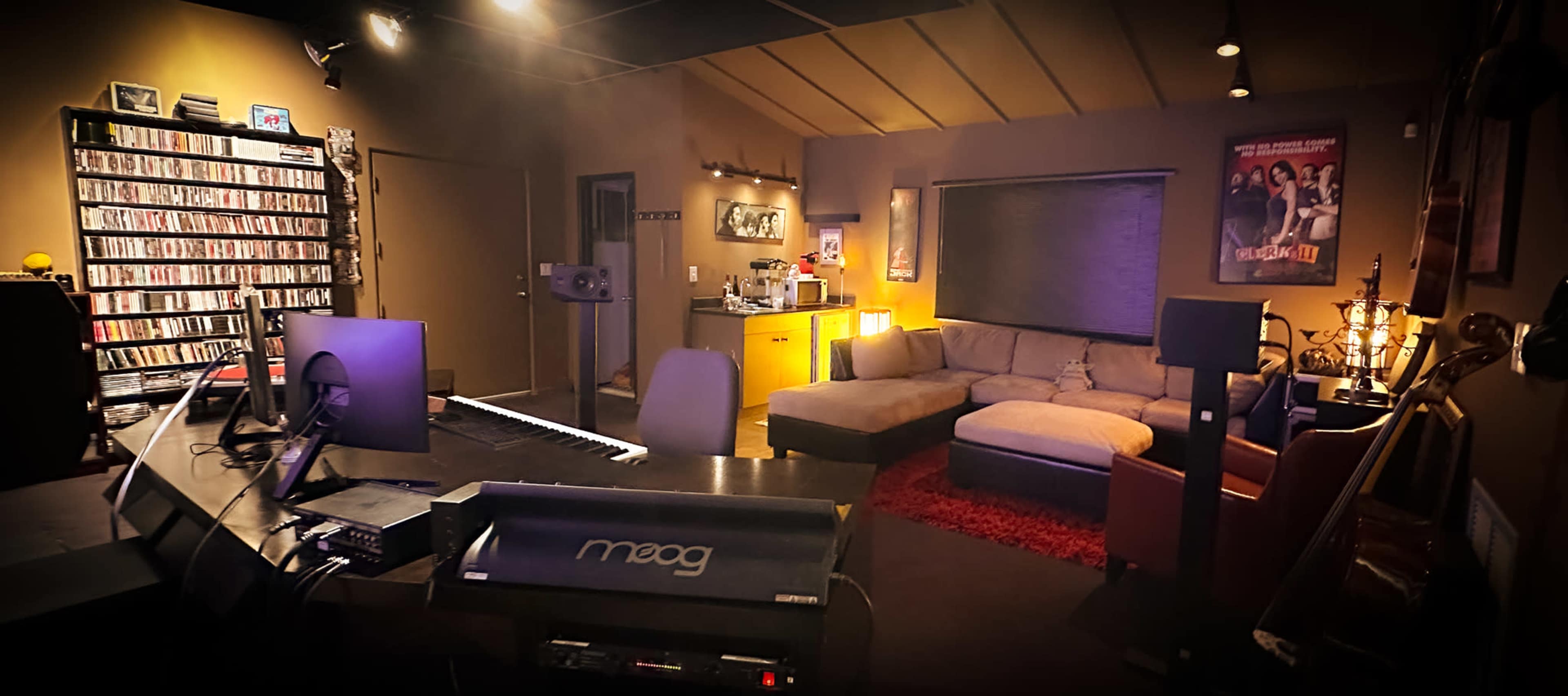 Roomy and unique recording studio with big booth in Sherman Oaks ...