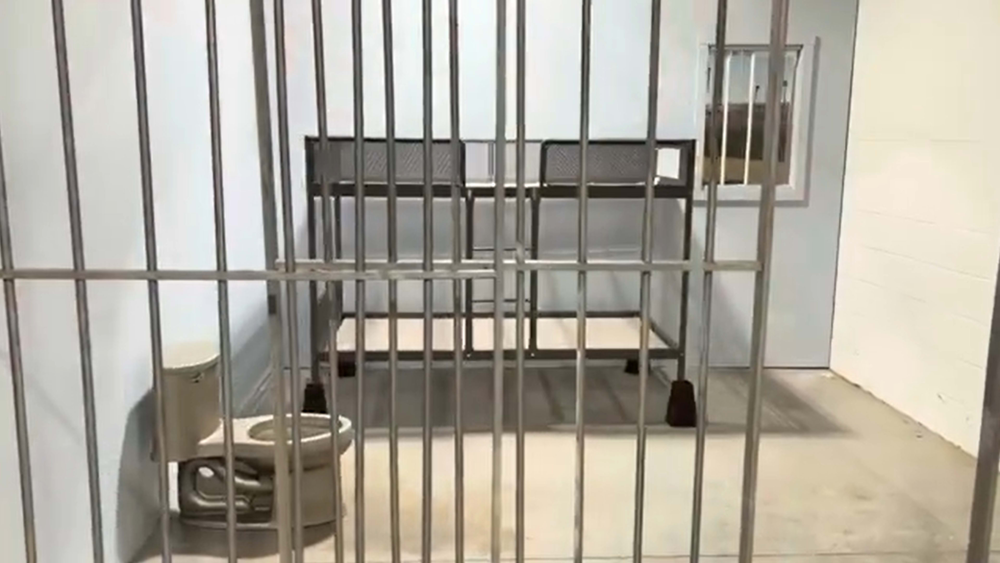 Jail Cell Film Set Scene, Arlington Heights, IL | Production | Peerspace