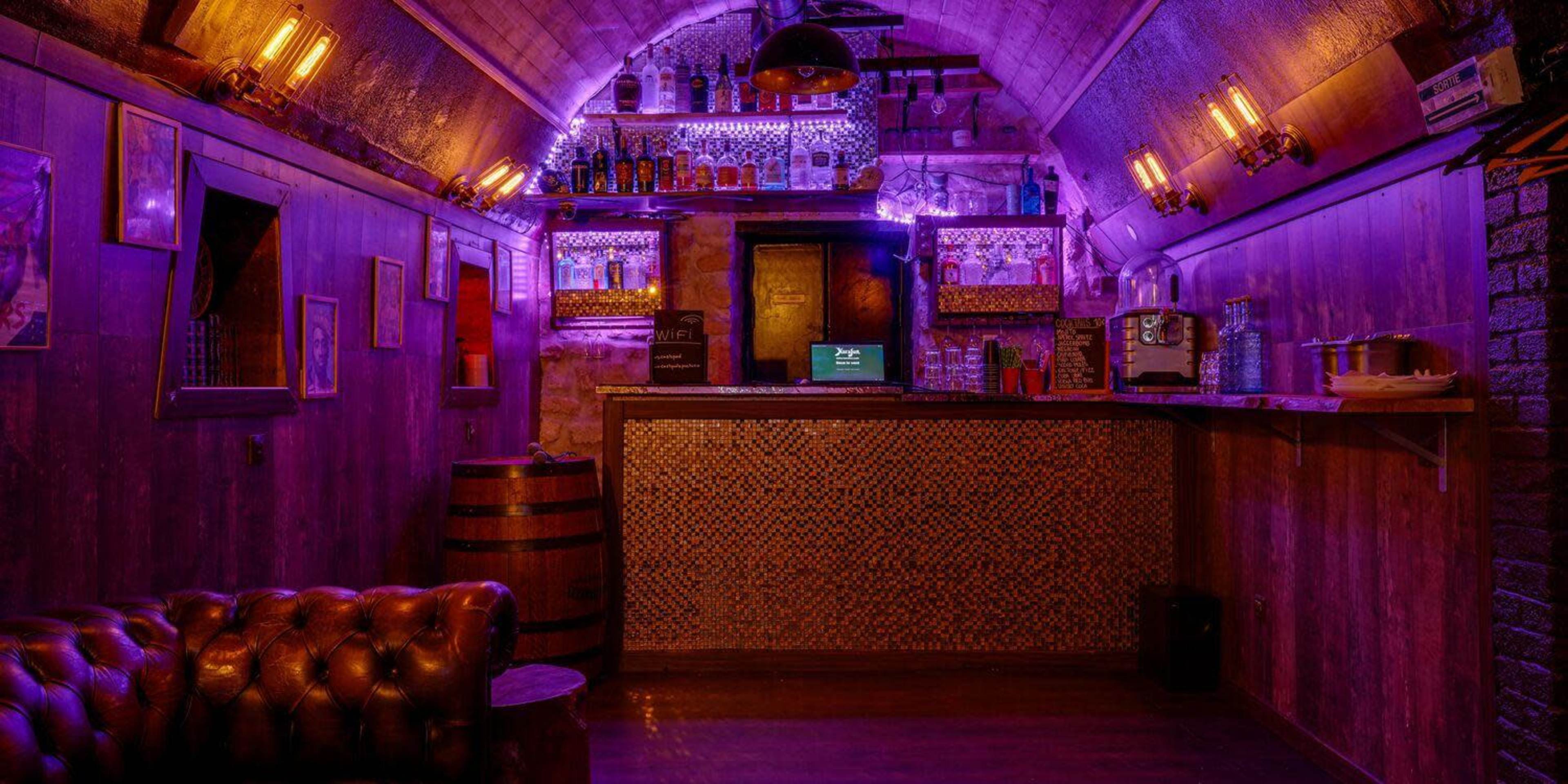 The Hidden Bar Paris | Bar sous voûte intimiste au cœur du Quartier ...