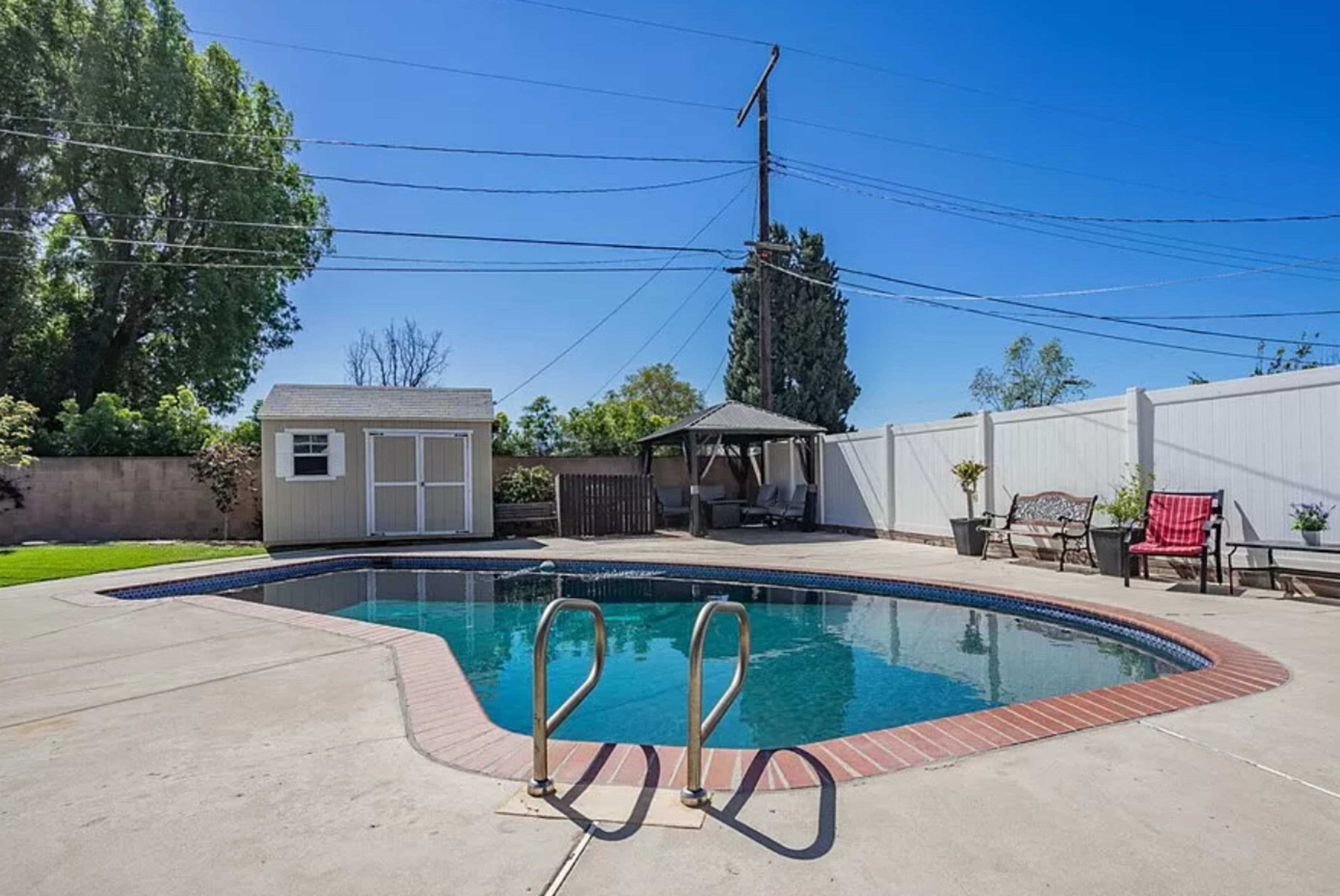 Urban Residential - Perfect Location in Simi Valley, SIMI VALLEY, CA ...