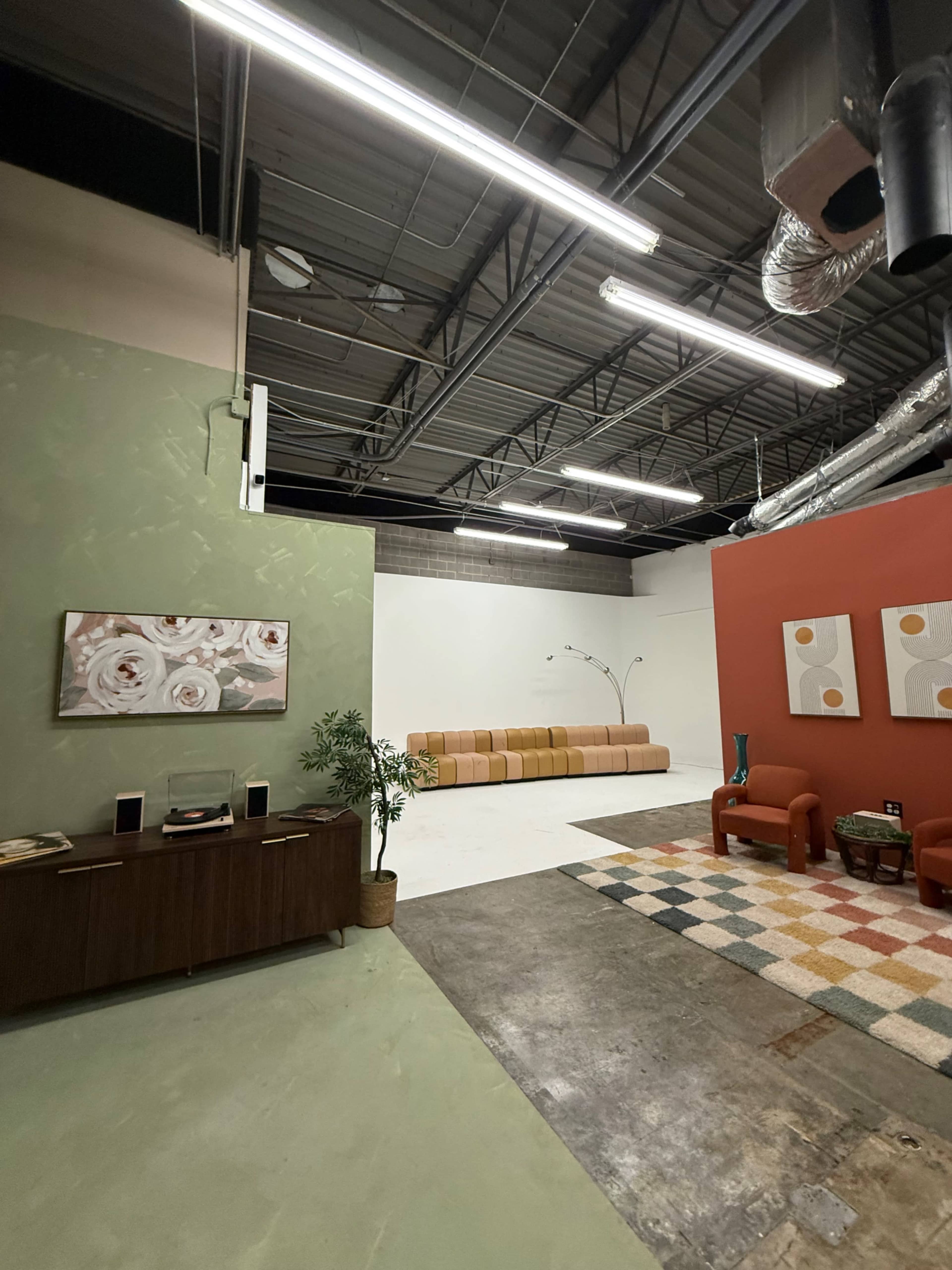 Sota Studios | Multi Set Mid-Century Modern Production Studio with CYC ...