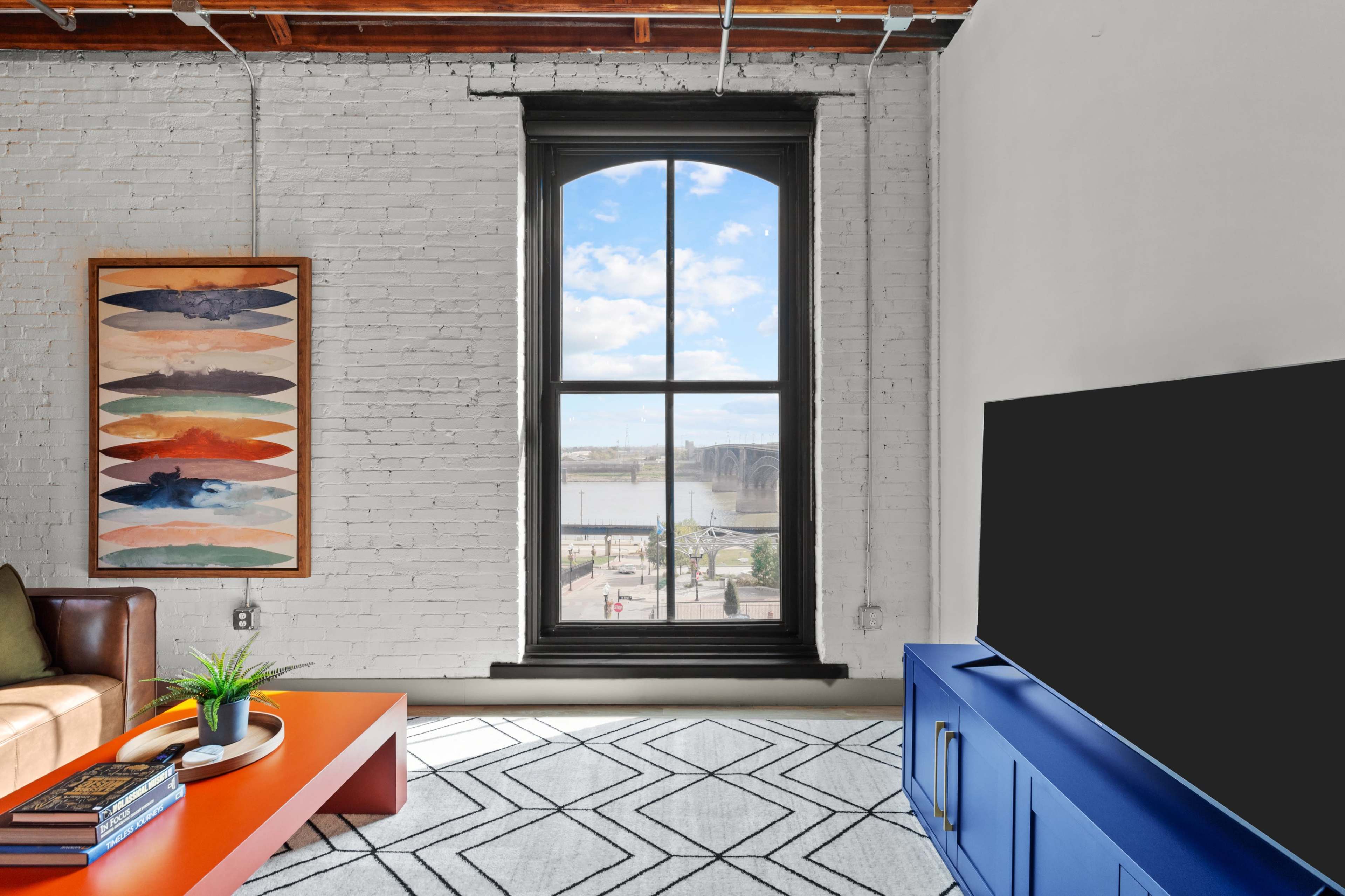 Spacious Downtown Riverfront Loft, St. Louis, MO | Off-Site | Peerspace