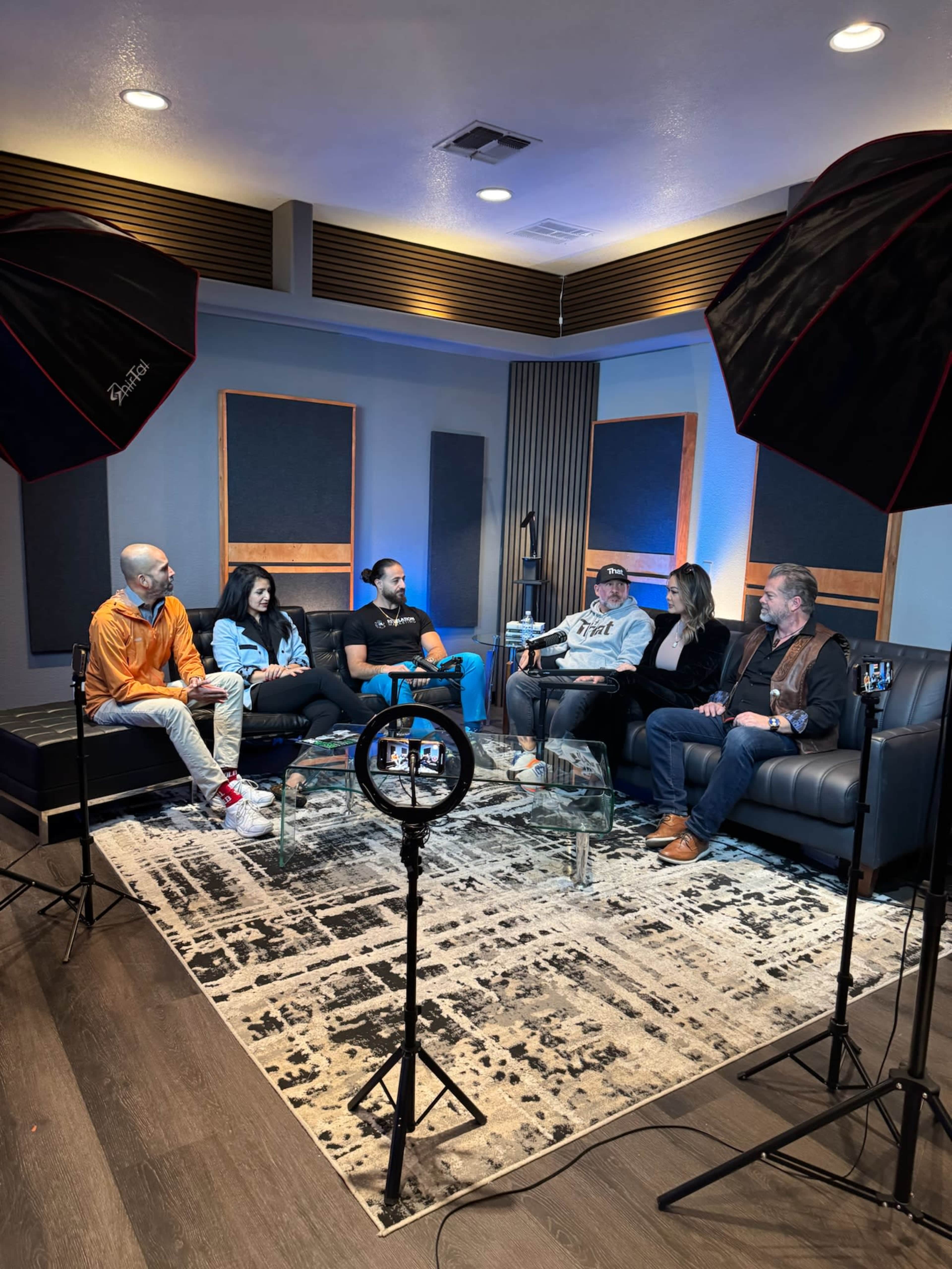 Meeting Space / Podcast Lounge @ Iconica Vegas, Las Vegas, NV | Off ...