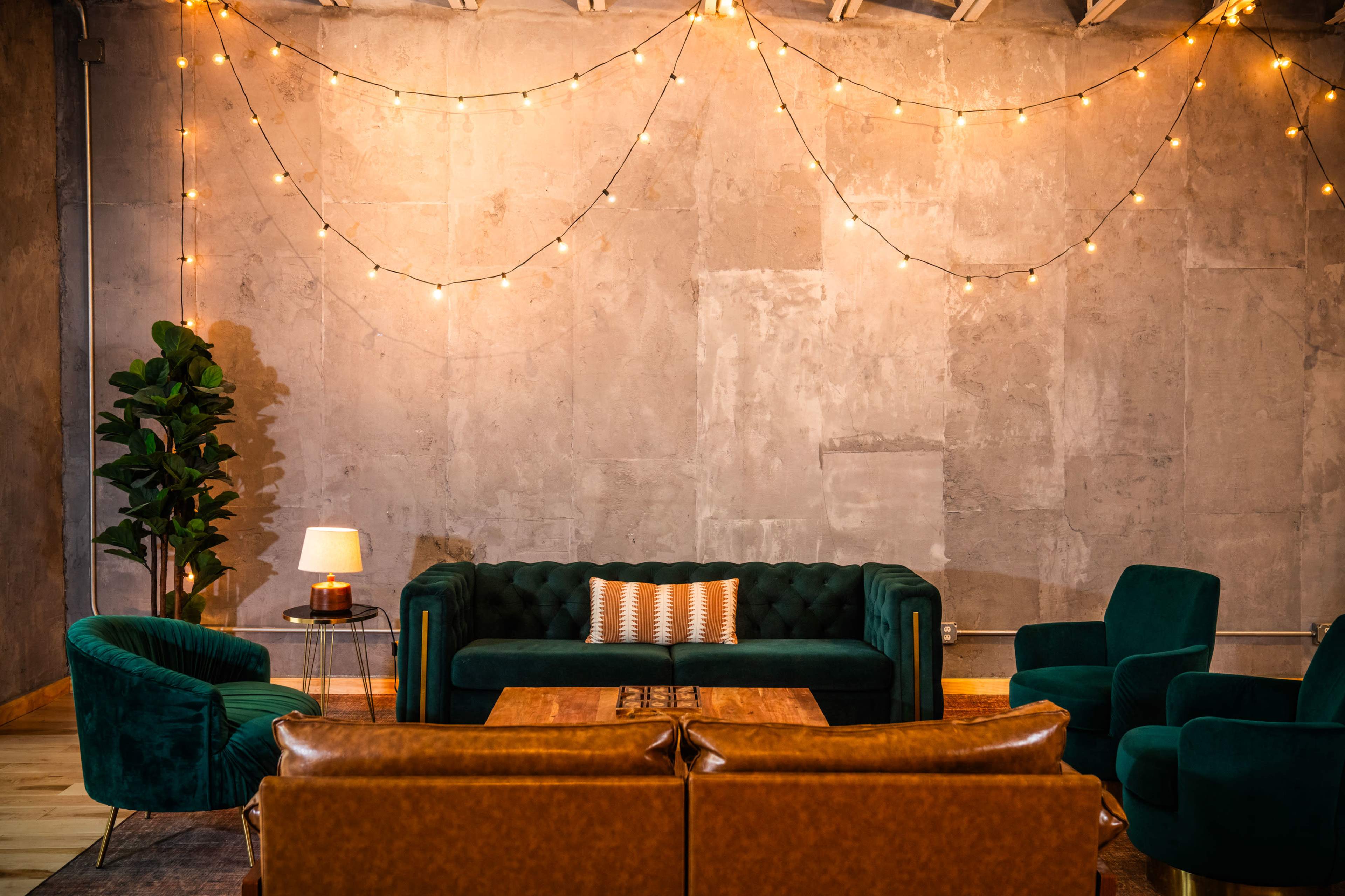 SPACIOUS PRODUCTION STUDIO WITH LARGE CYCLORAMA IN GOWANUS, BROOKLYN ...