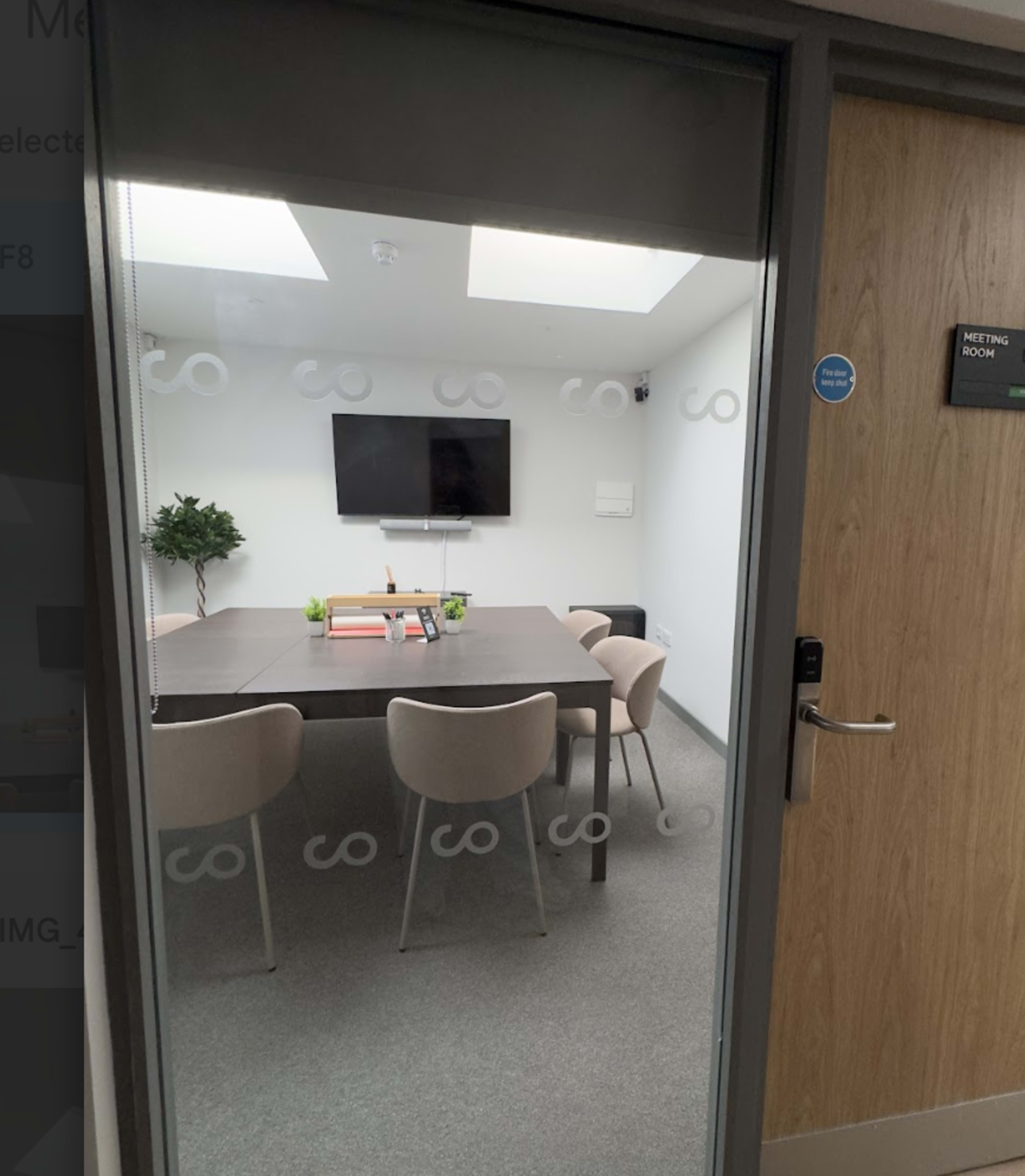 Meeting Room for 6 -8 People, London | Off-Site | Peerspace