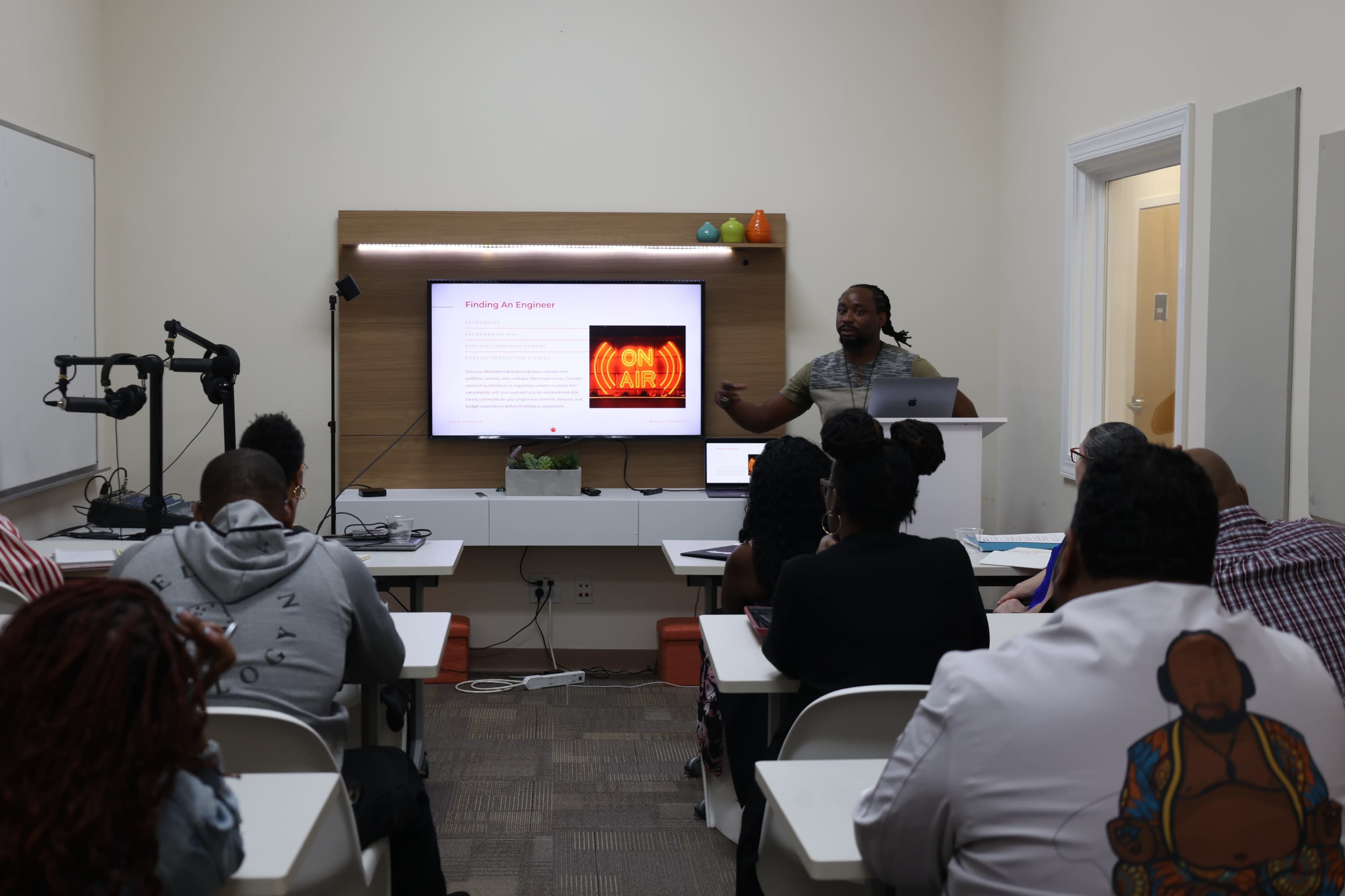 Equal Space | Digital Classroom, Newark, NJ | Off-Site | Peerspace