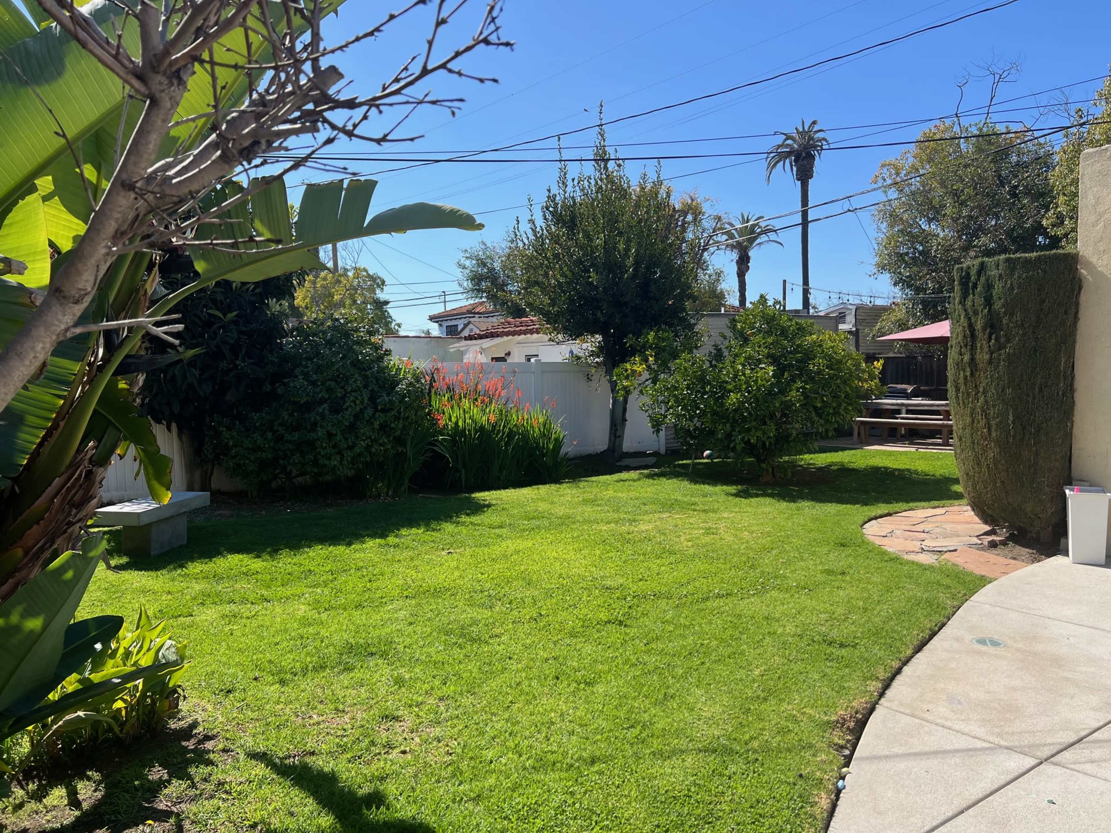 A charming backyard in Fairfax, Los Angeles, CA | Production | Peerspace