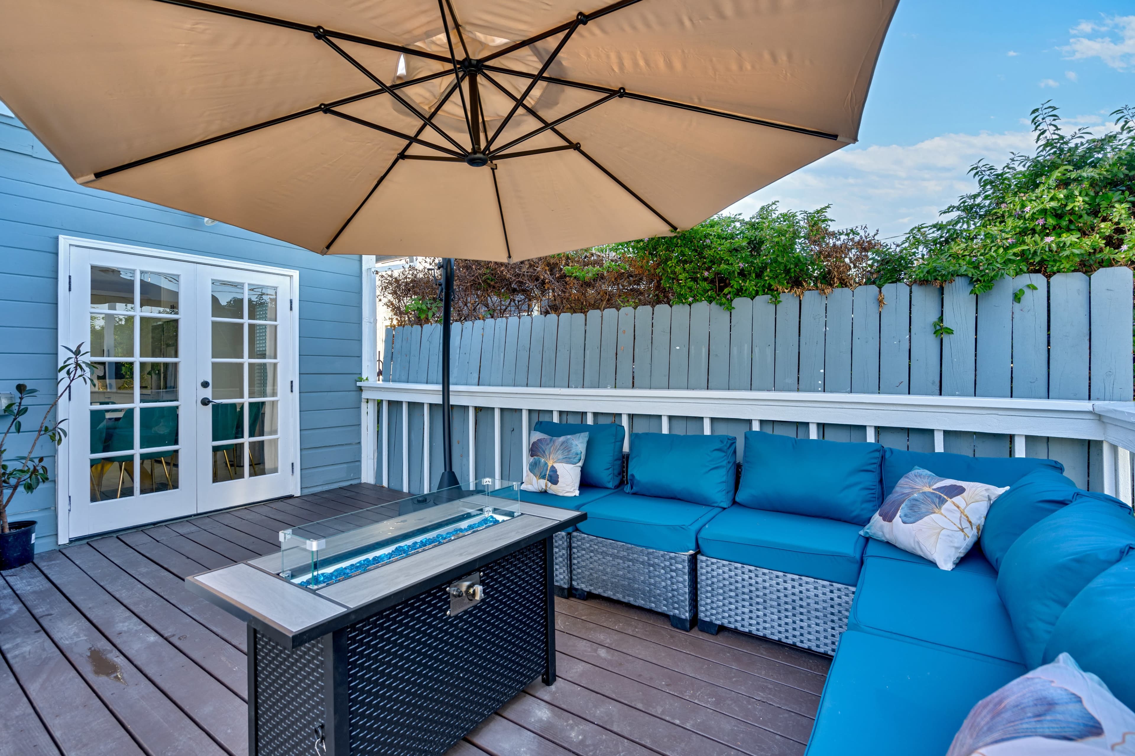 Hollywood Home w/ Pickleball Court, Deck, & Themed Kid’s Room, Los ...