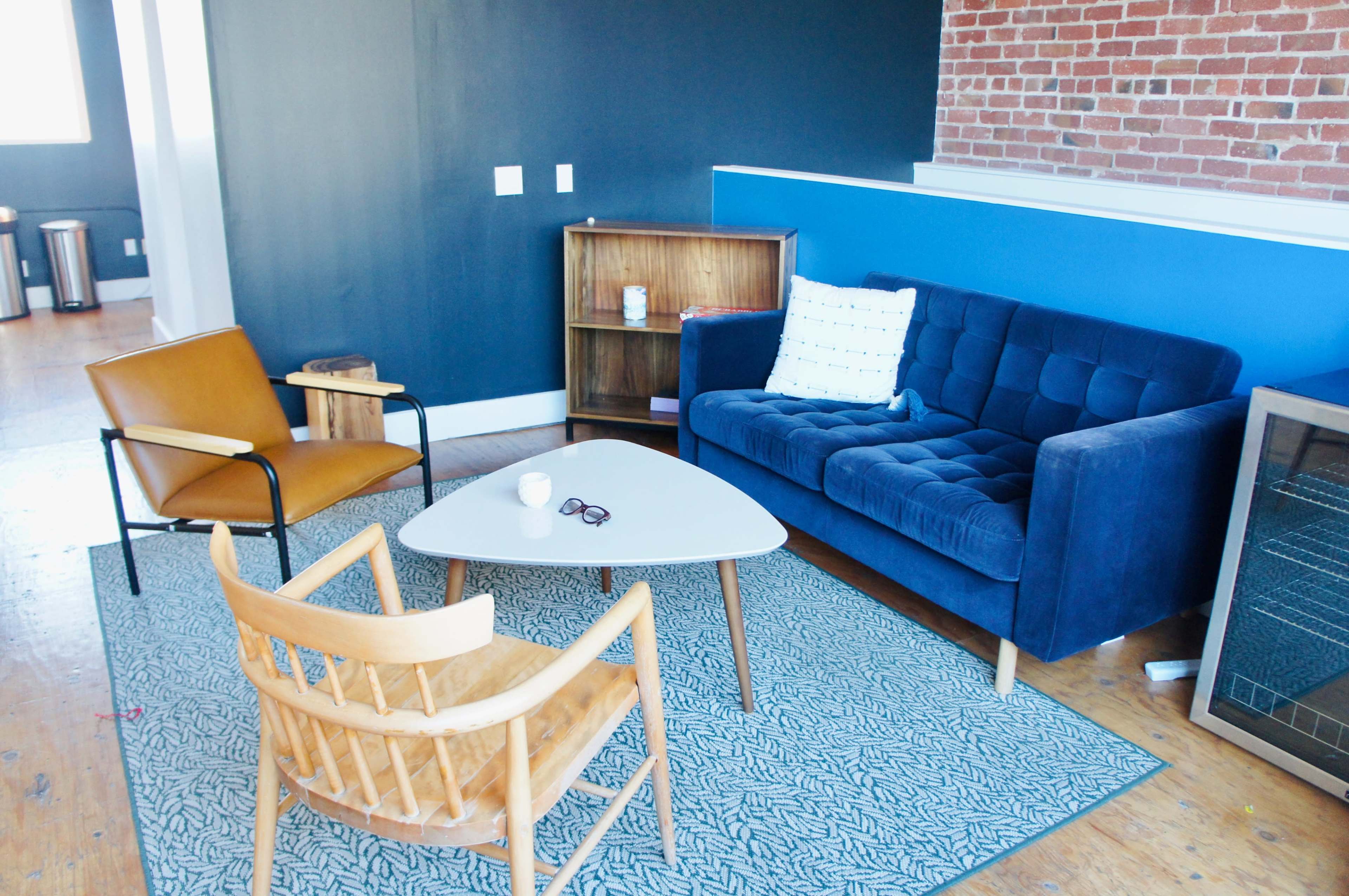 Creative Landing Spaces | A Modern Coworking Office for Workdays ...