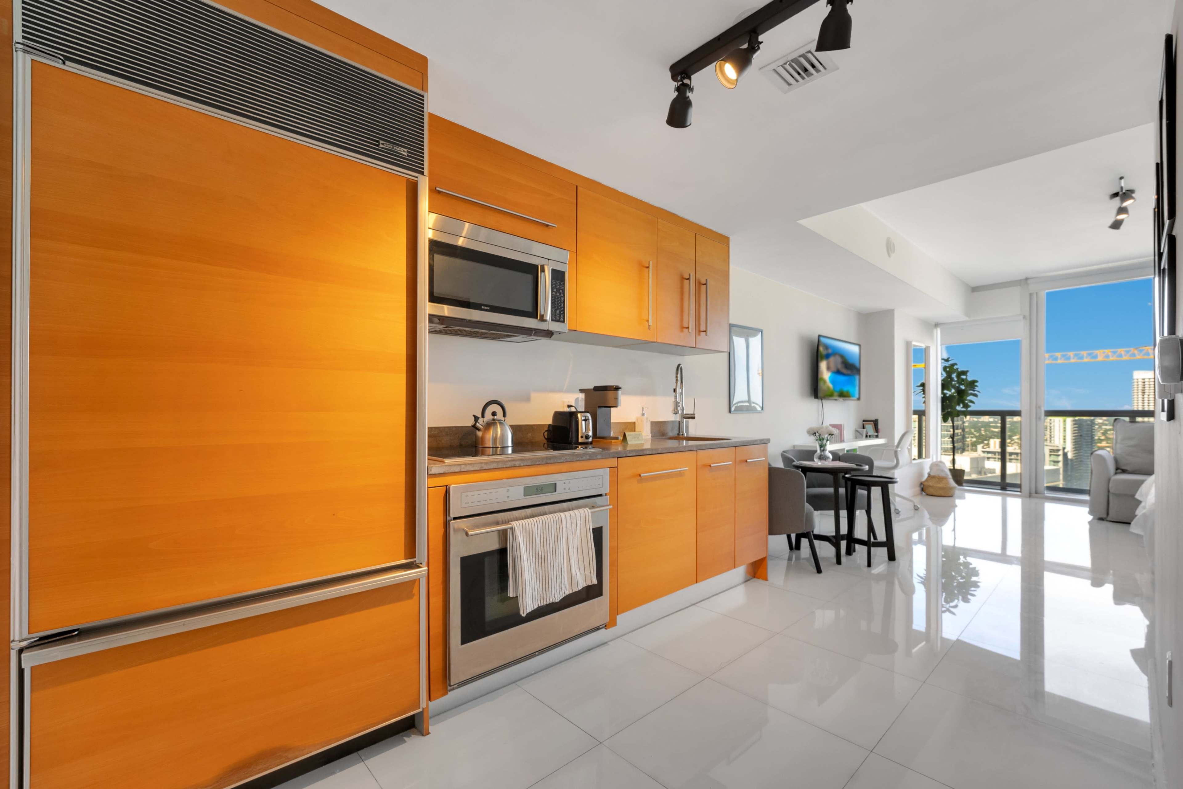 Luxurious Studio with Breathtaking City and Water Views ★ Icon Brickell ...