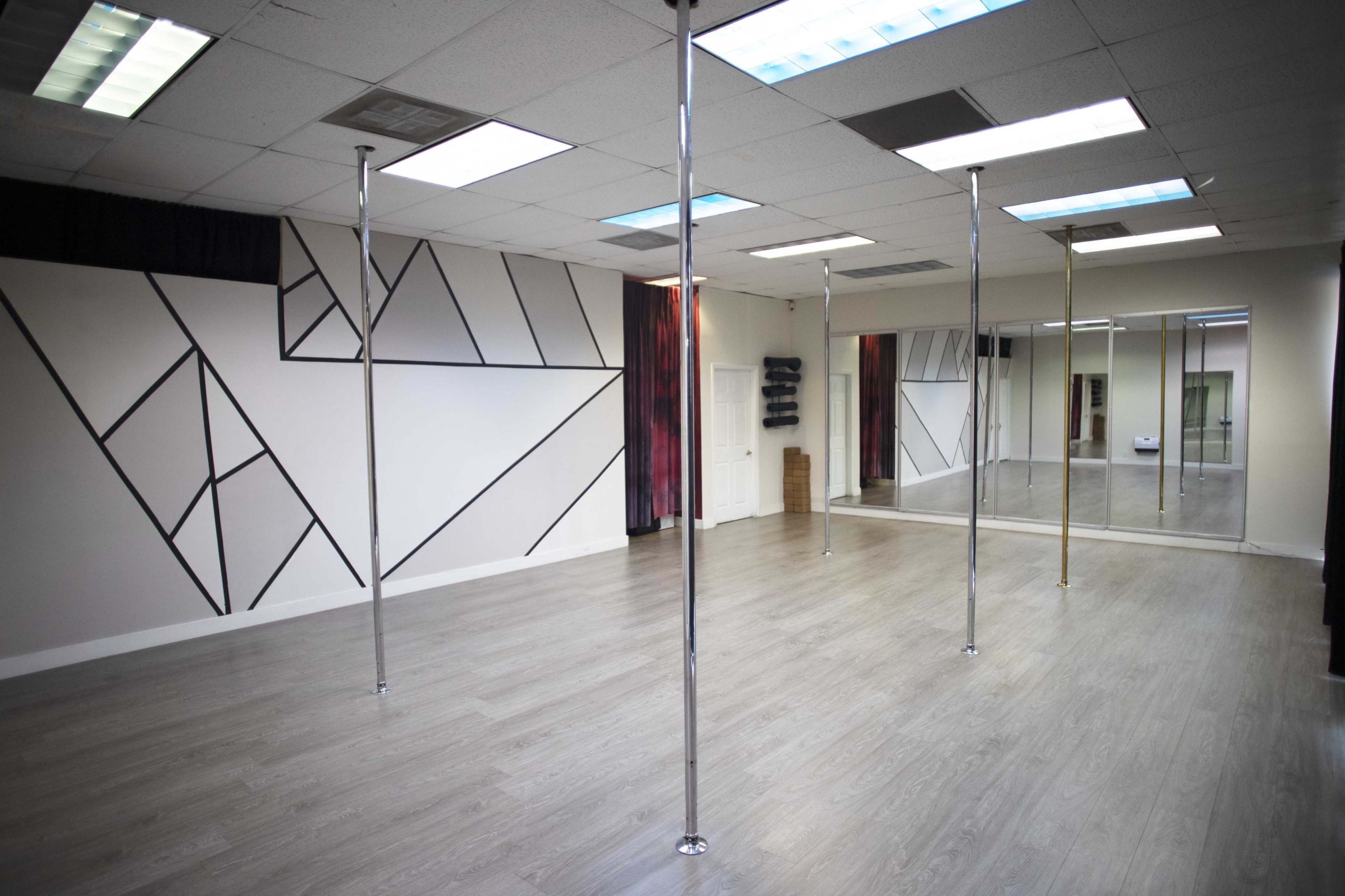 Modern Pole Dance Studio Space close to Downtown Covina, Azusa, CA ...