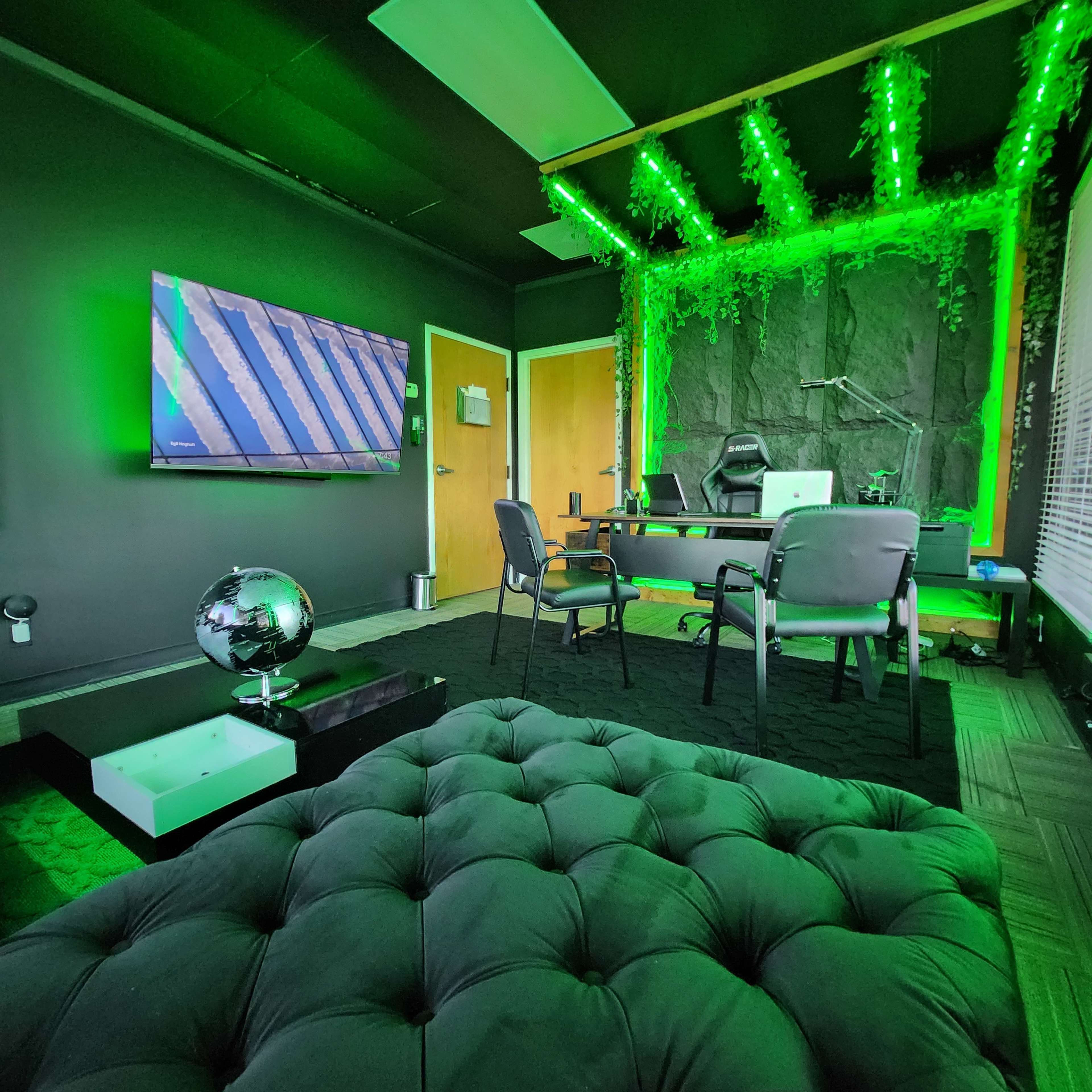 Ambiance Studios | Modern Office with Dedicated Production Room and ...
