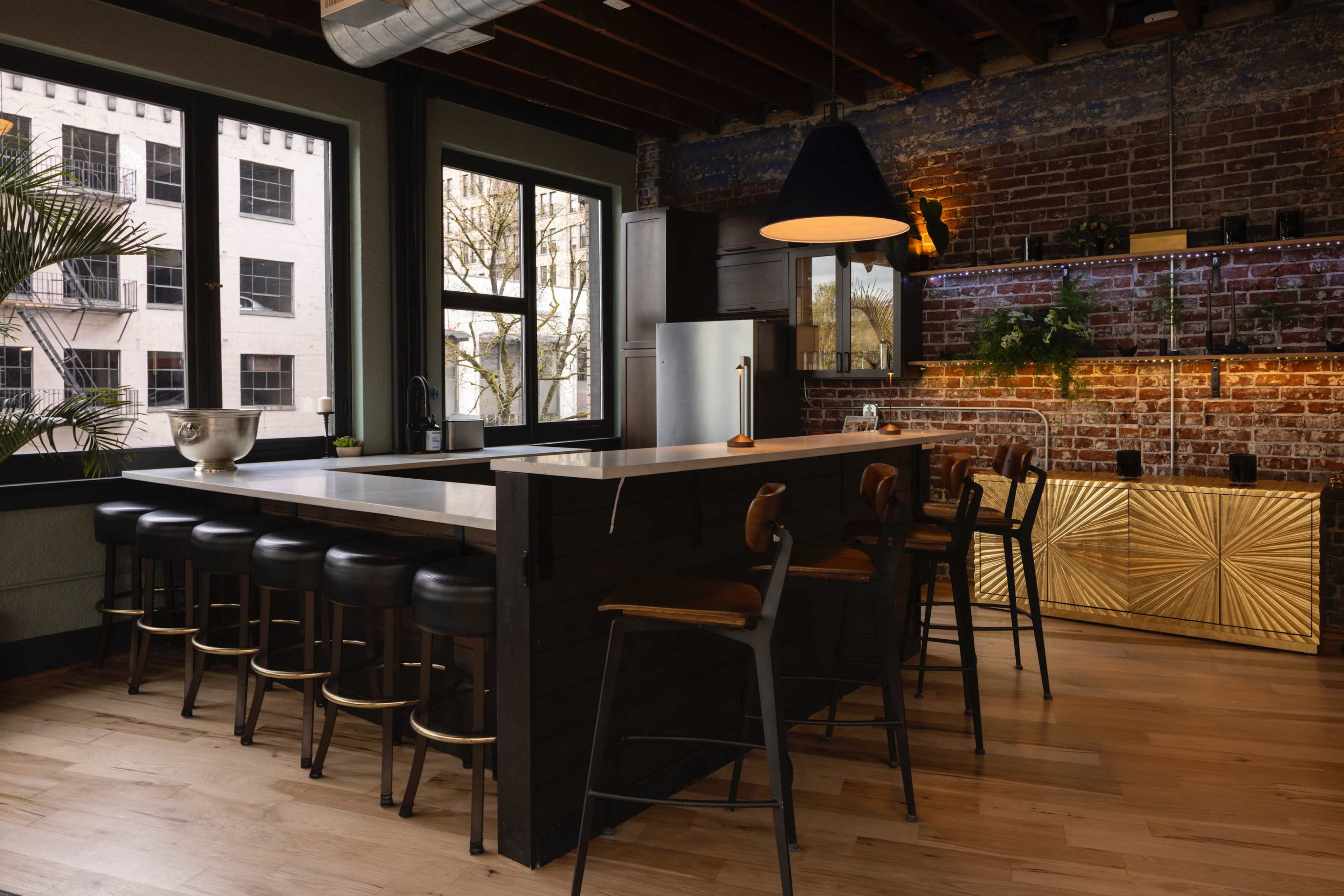 Upper Room Portland - Downtown Industrial style Loft, Portland, OR ...