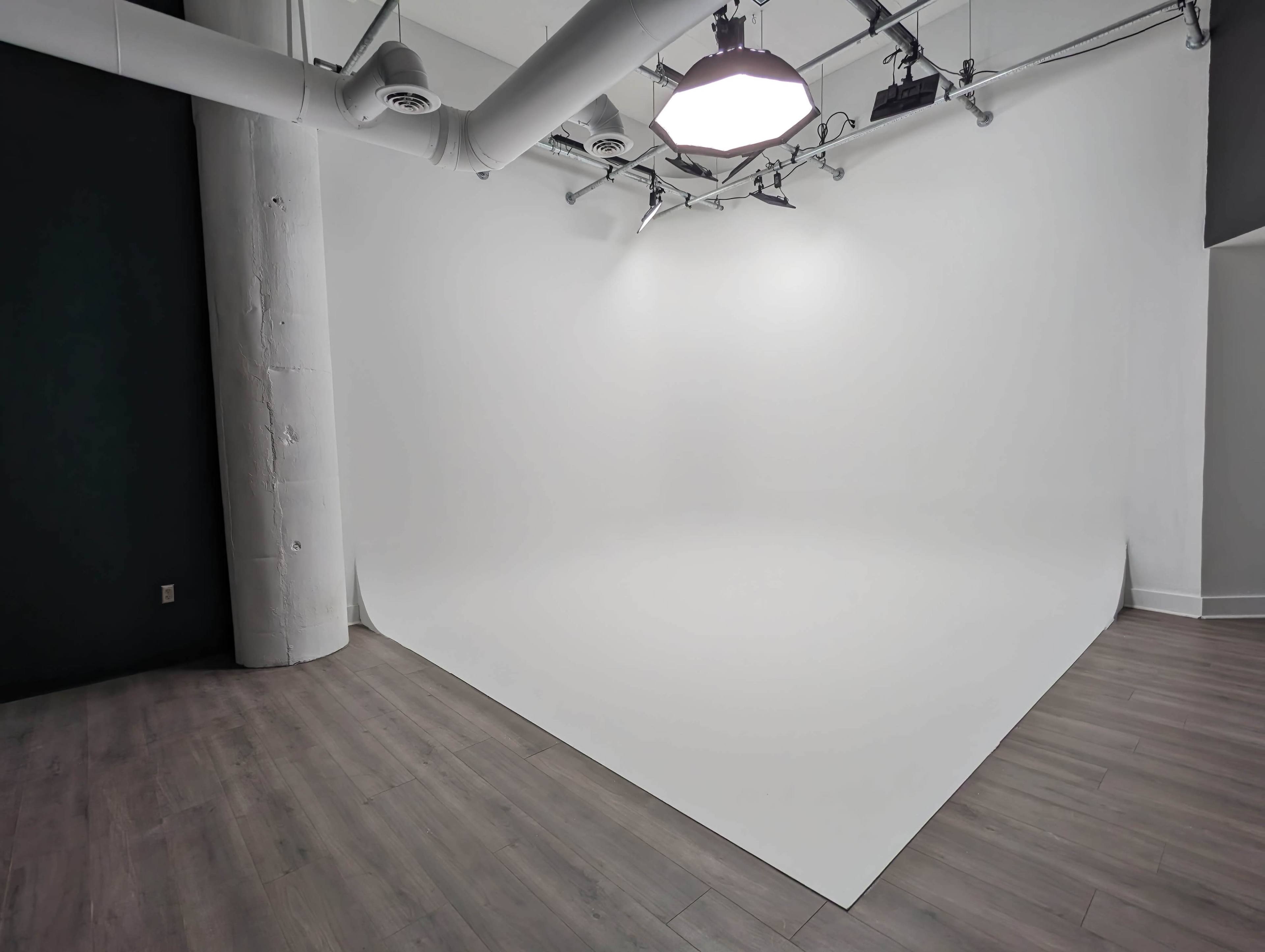 Production Studio with Cyc Wall & Lighting Grid, Dayton, OH | Event ...