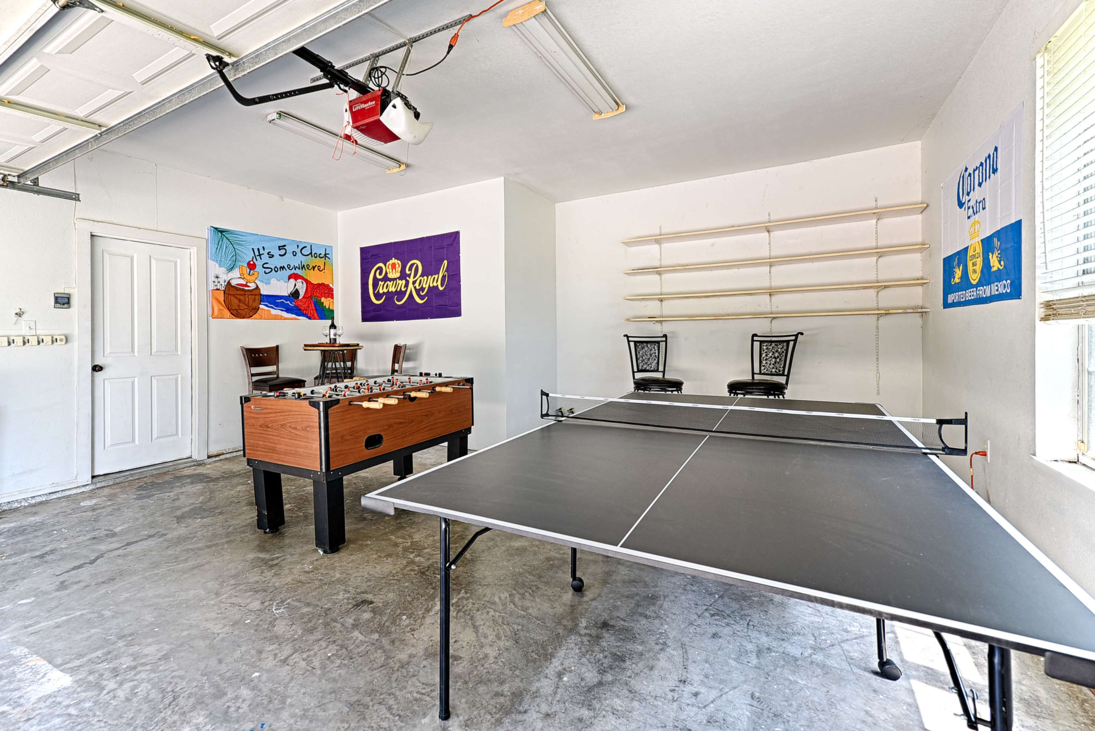 Amazing ranch with 2 game rooms, Huge Pool, Hot Tub, Pickleball, and ...